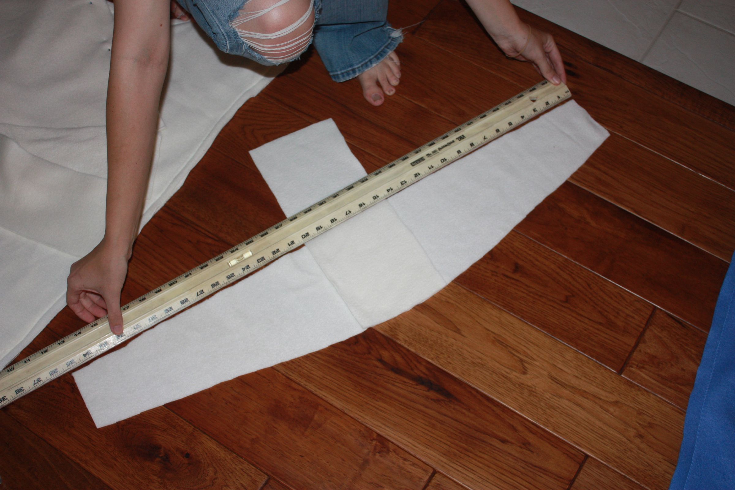 "Snuggie" Character Costume : 19 Steps (with Pictures) - Instructables