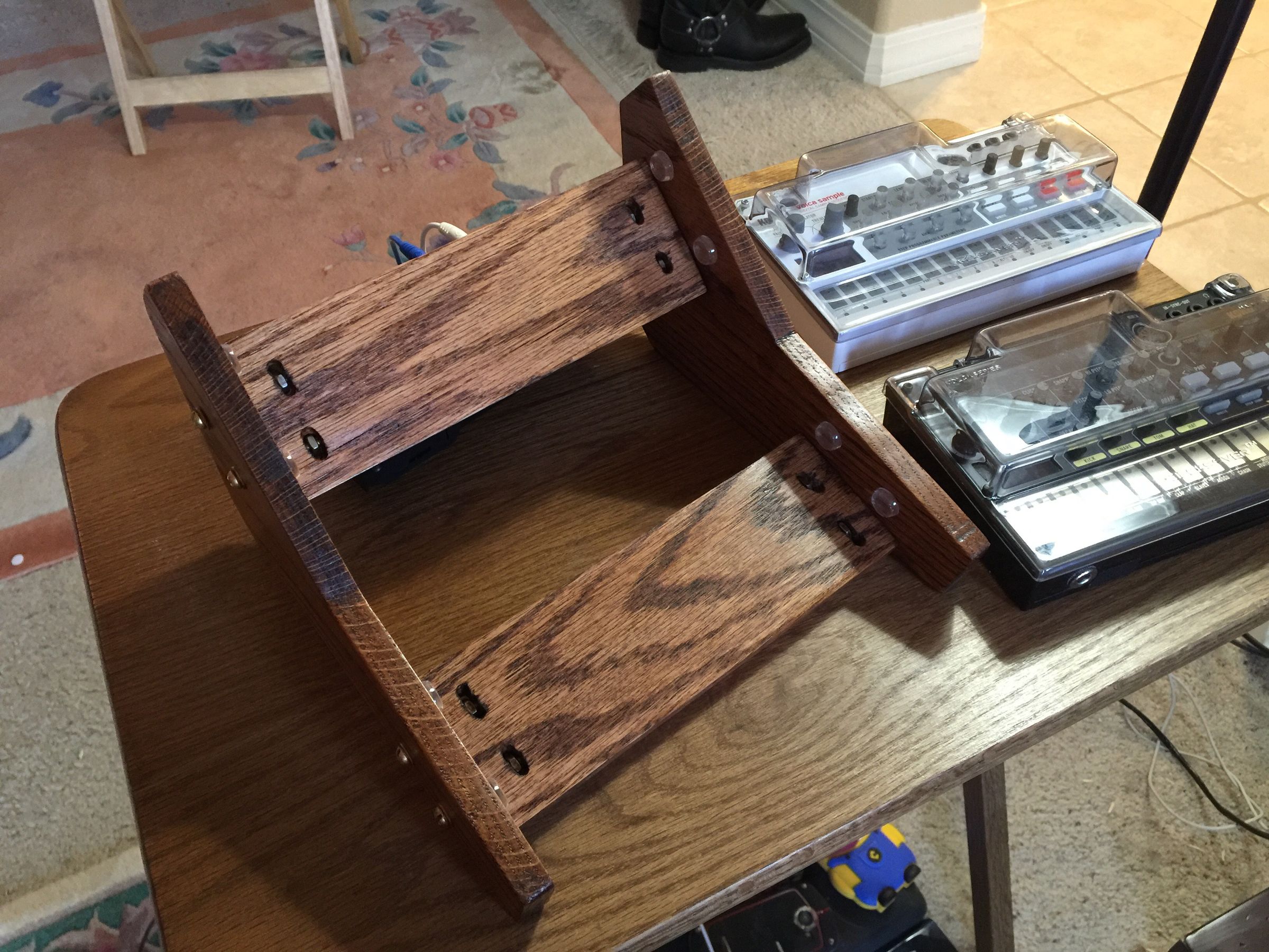 Dual Korg Volca Stand : 4 Steps (with Pictures) - Instructables