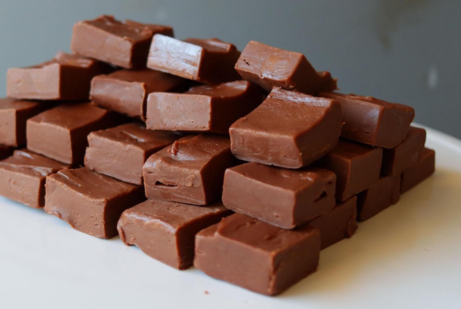 Easy 3-Ingredient Chocolate Fudge : 5 Steps (with Pictures) - Instructables