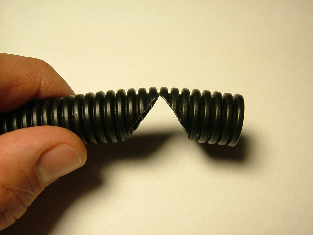 Simple Animatronics (robotic Hand) : 9 Steps (with Pictures ...