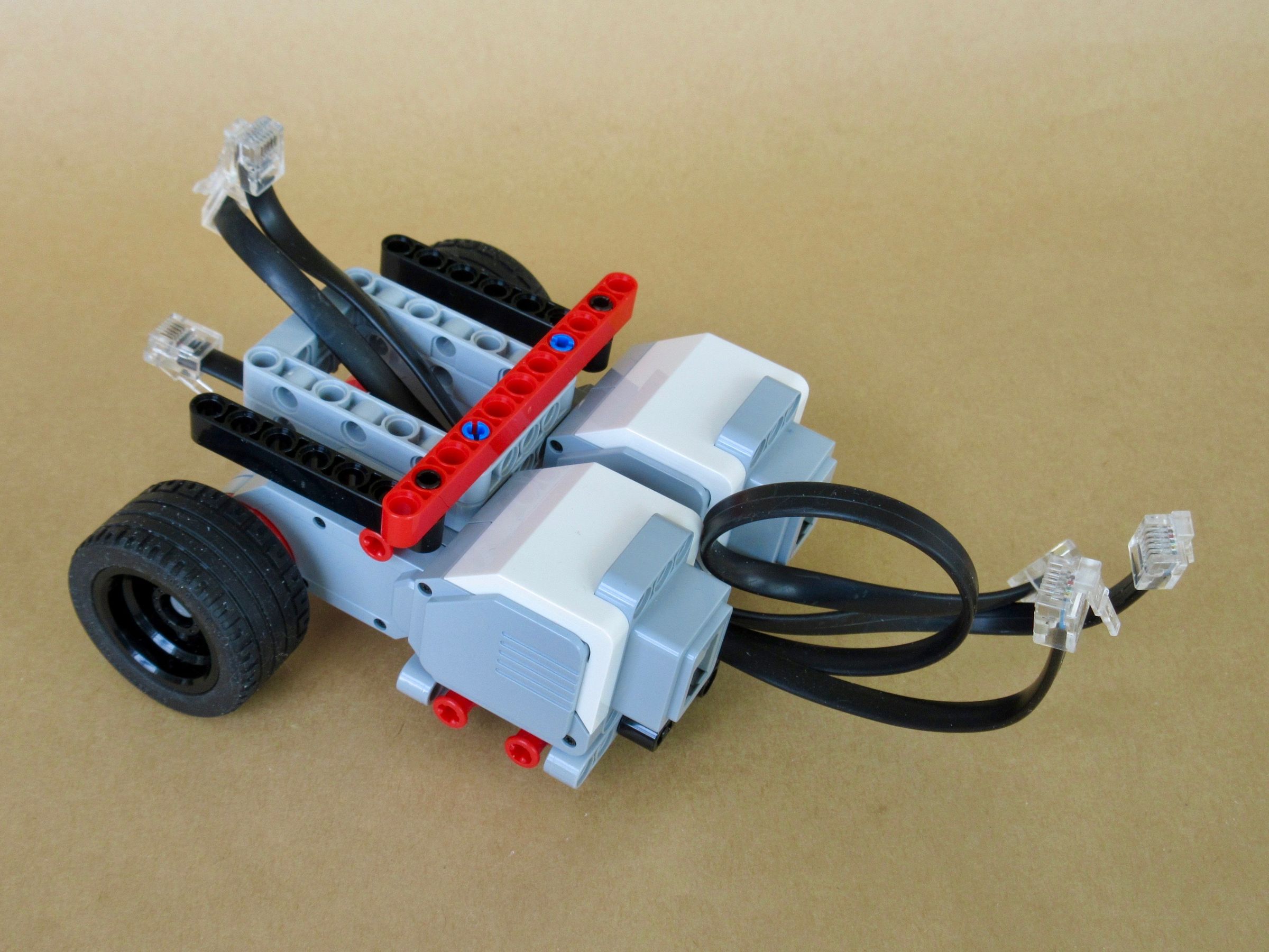 LEGO Robot Drives Thru a Maze : 9 Steps - Instructables