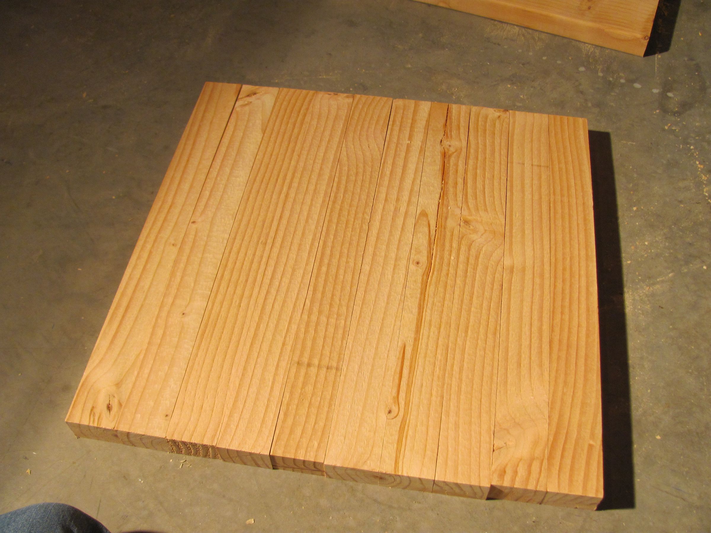 2x12 End Table With HDPE Knob : 12 Steps (with Pictures) - Instructables