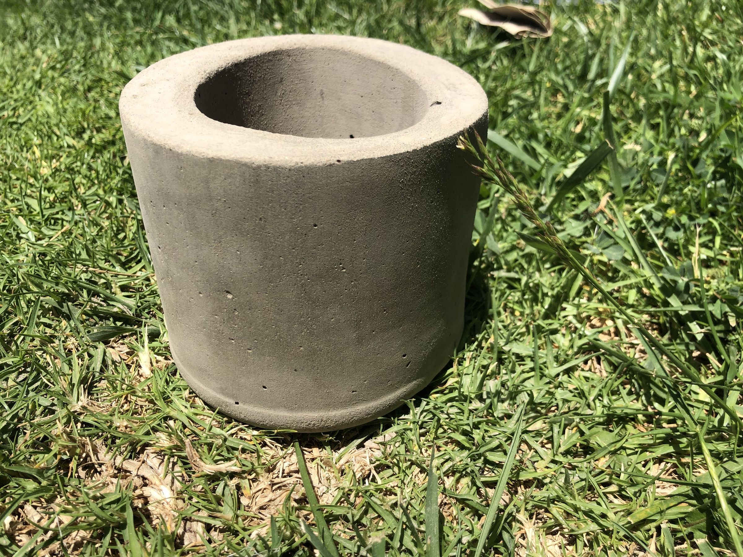 Cheap and Stylish DIY Concrete Pots : 9 Steps (with Pictures ...