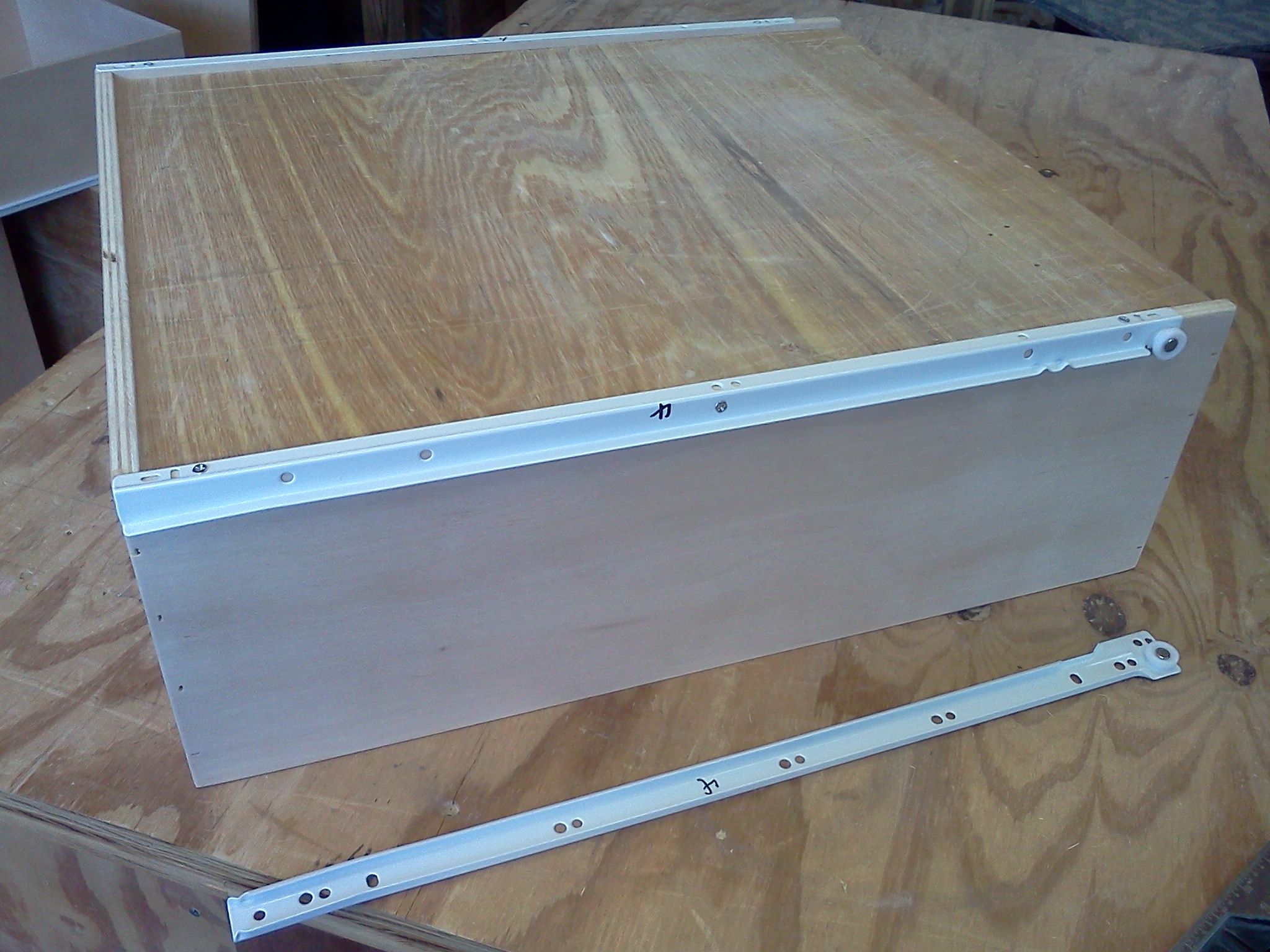 Platform Bed With Drawers : 8 Steps (with Pictures) - Instructables