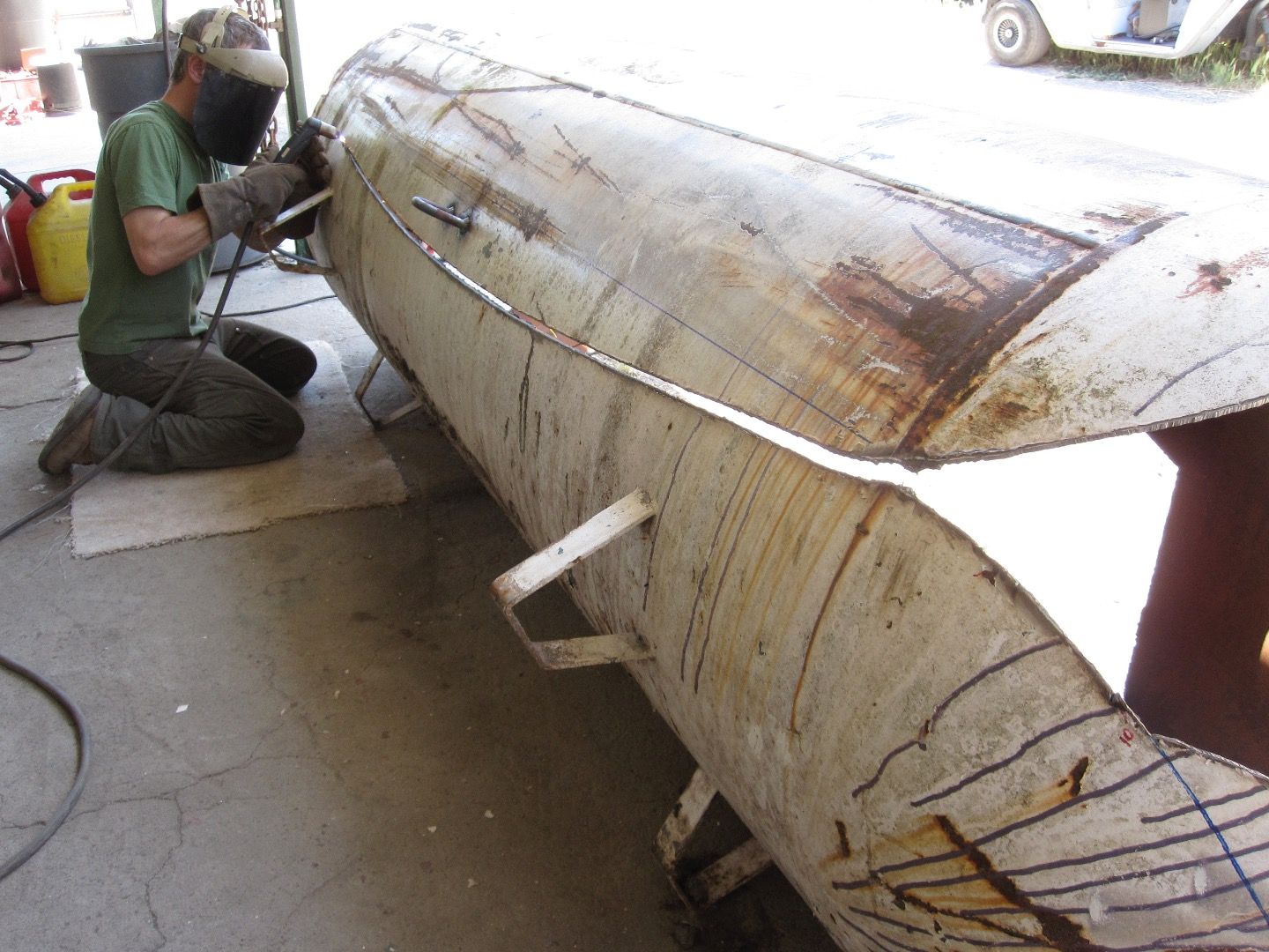 Propane Tank Bench : 13 Steps (with Pictures) - Instructables