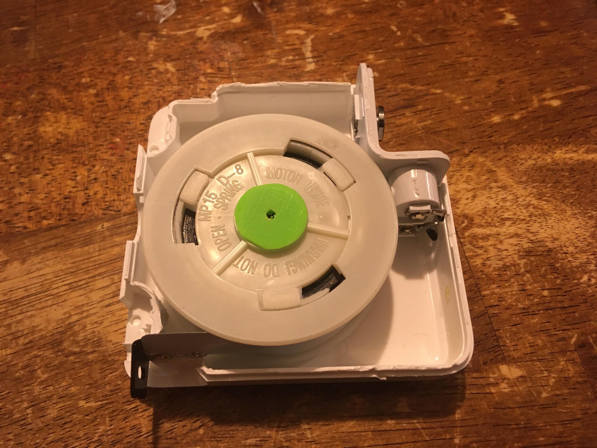 Apple Power Brick to Tape Measure Mod : 9 Steps (with Pictures ...