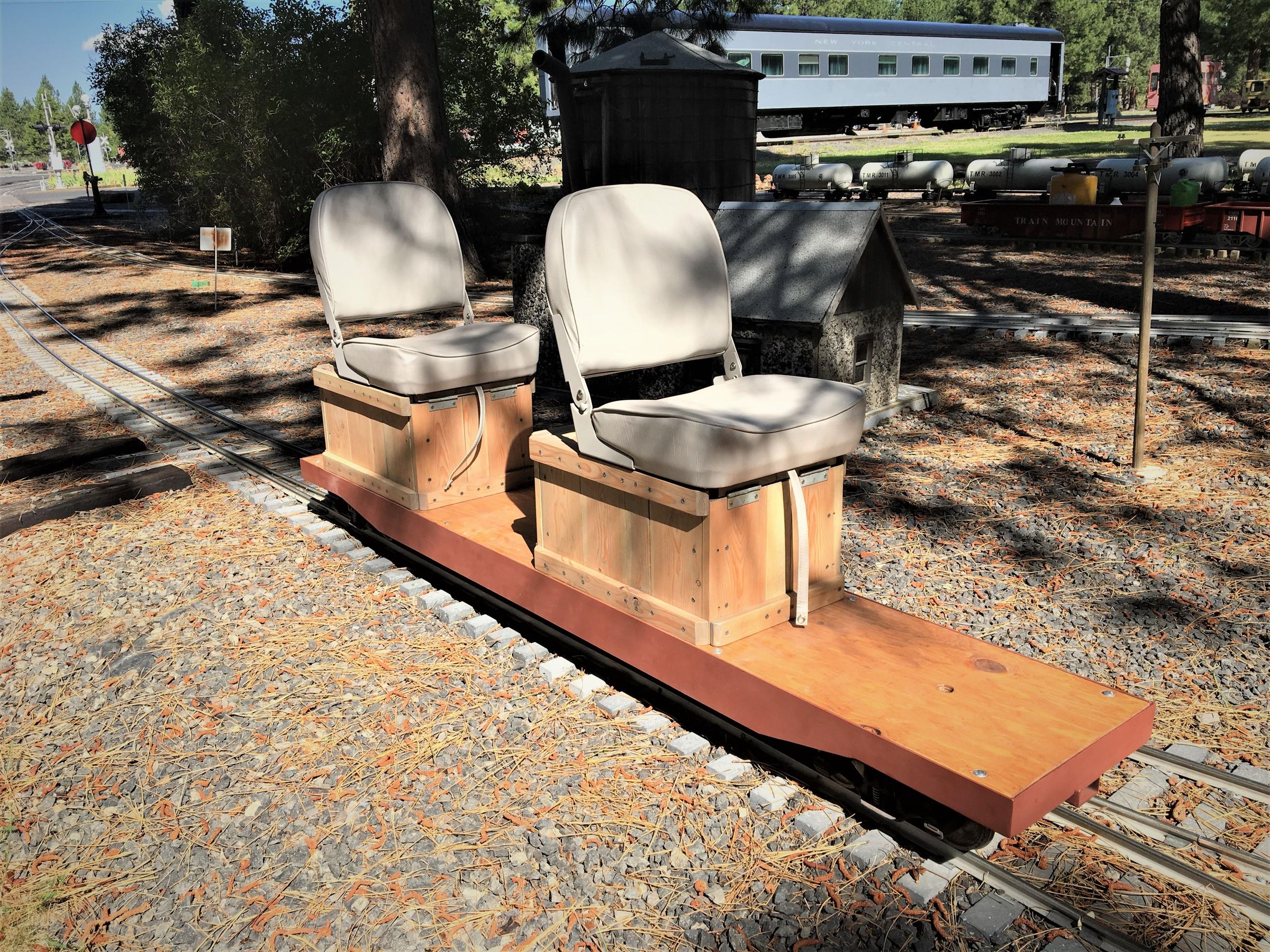 7 1/2 Gauge Rideable Flat Train Car : 13 Steps (with Pictures ...