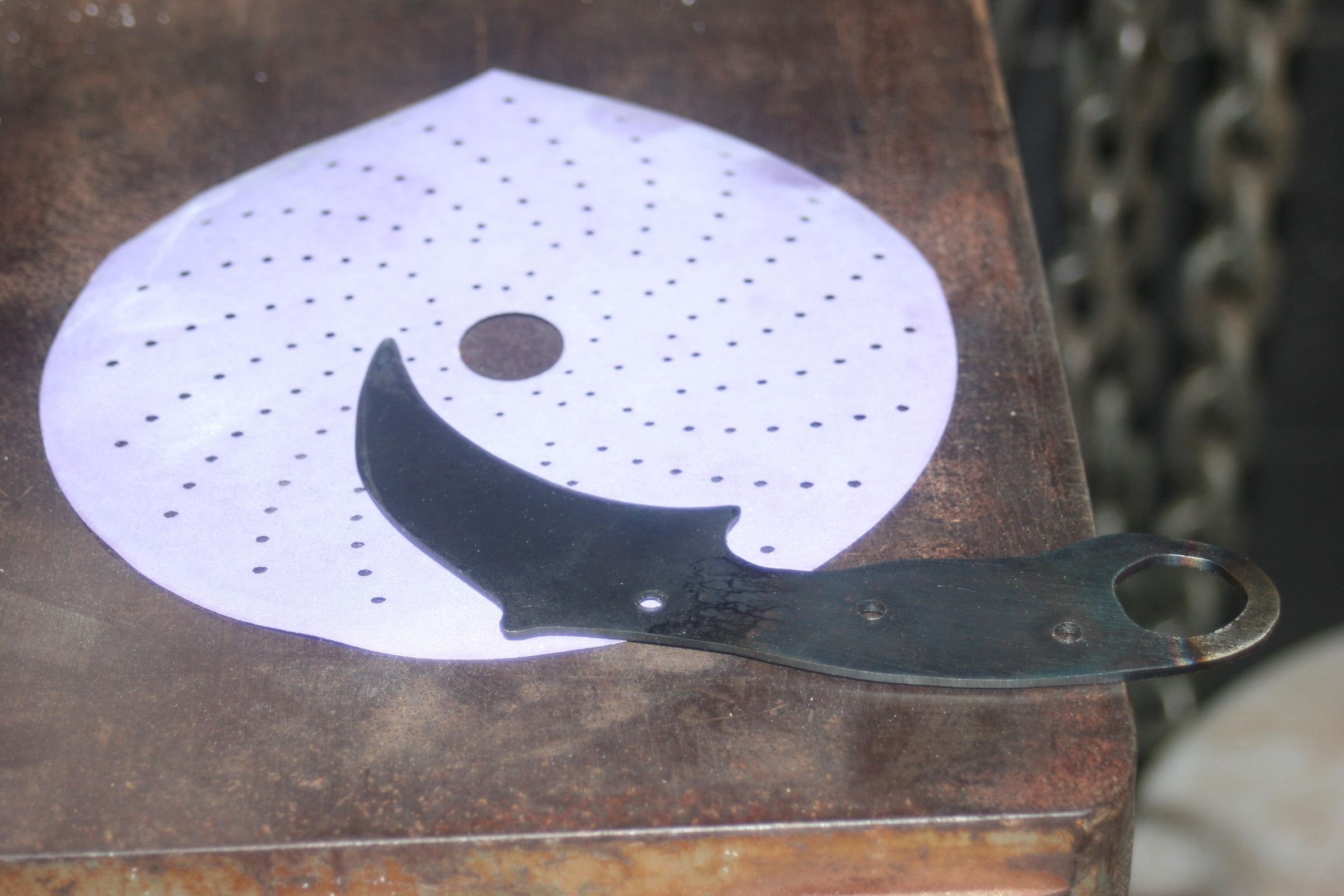DIY Karambit Out of a Saw Blade Without CNC : 6 Steps - Instructables