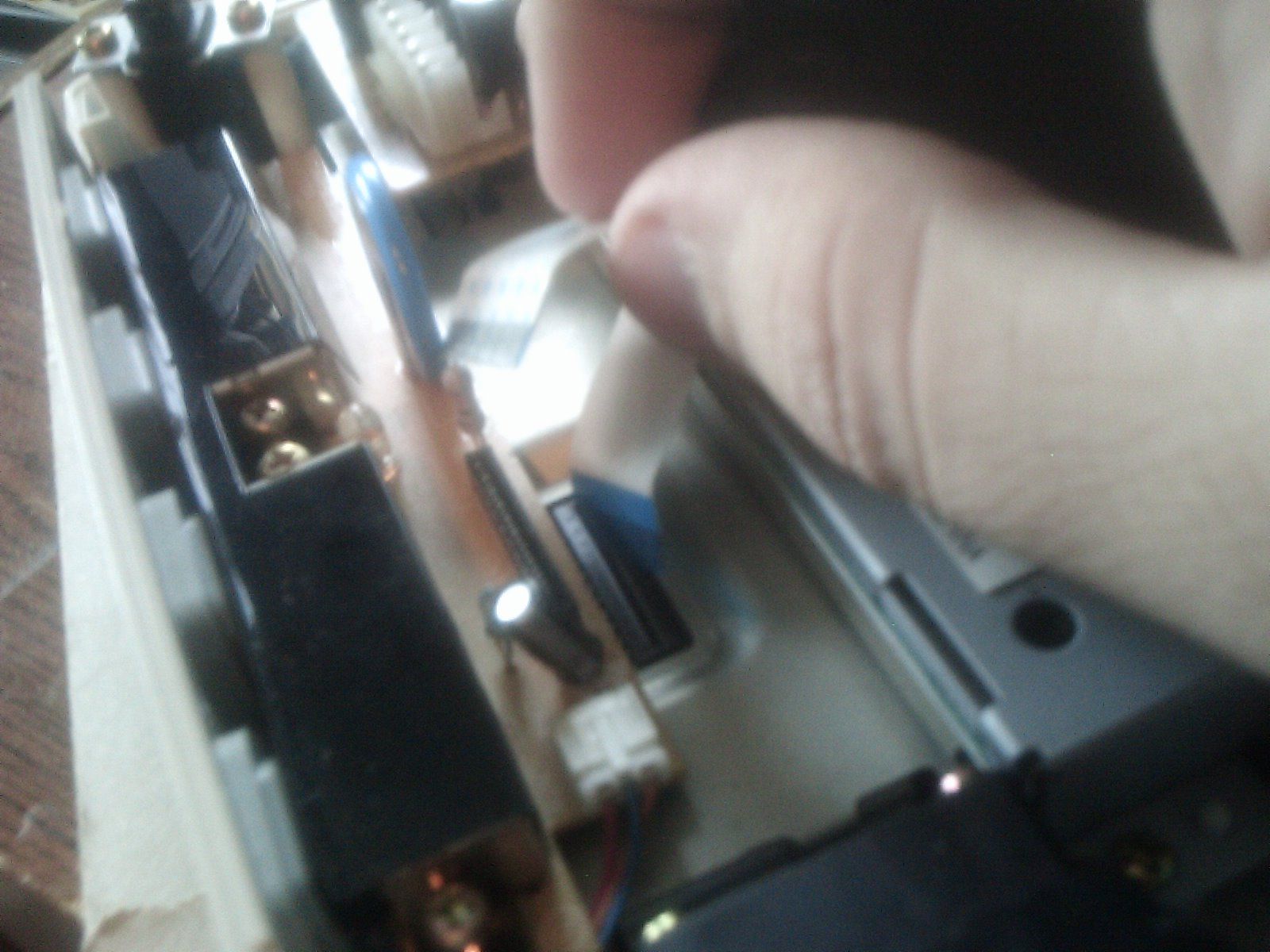 How to Repair a Dreamcast With Dead Controller Ports : 8 Steps ...