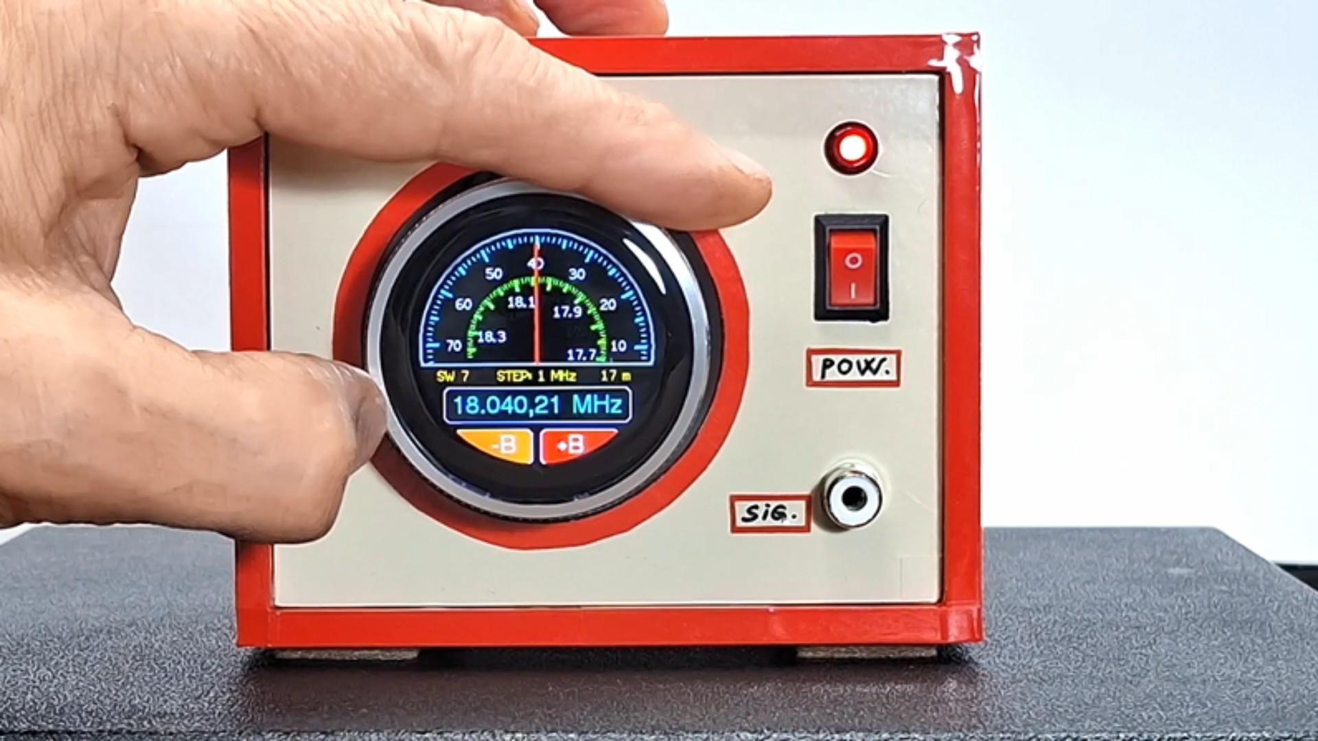 Build Simple Retro Style VFO (Variable Frequency Oscillator) With Crowoanel 1.28 Inch Round ...