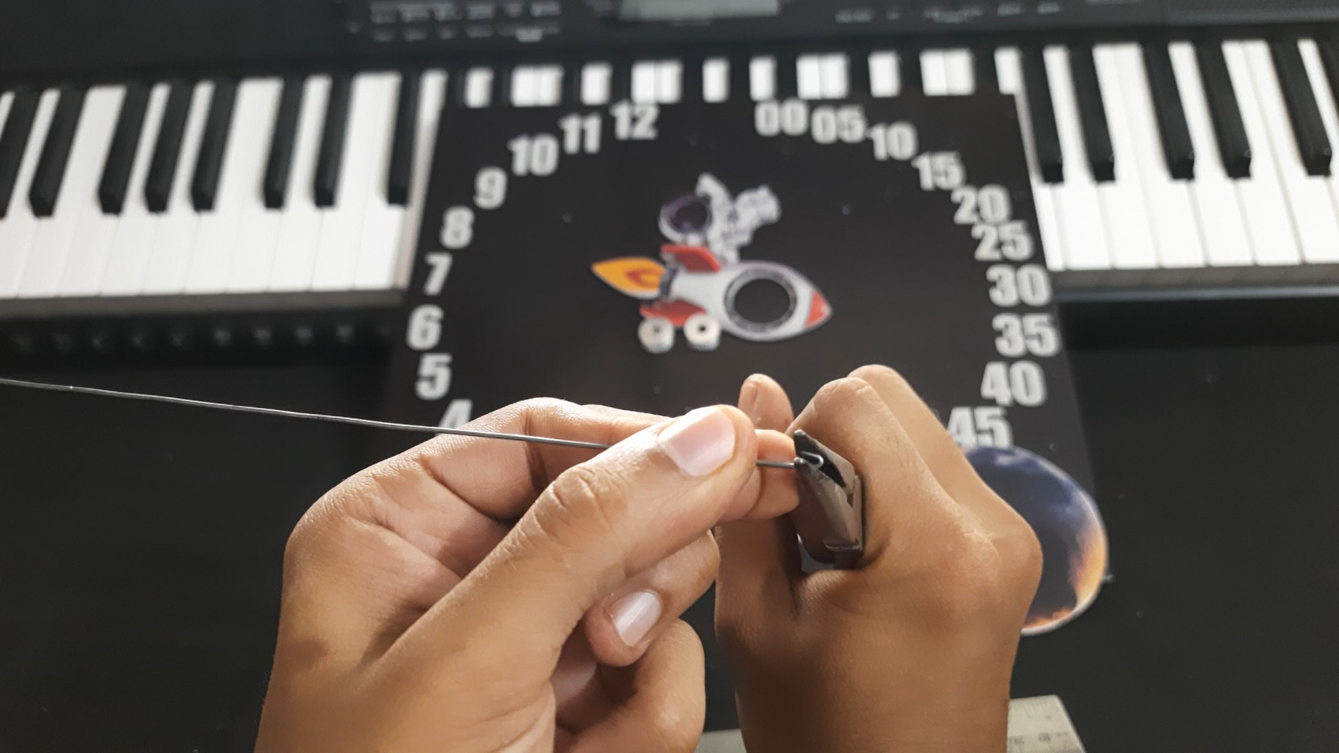 DIY Space Clock / Arduino Servo Clock. : 7 Steps (with Pictures ...