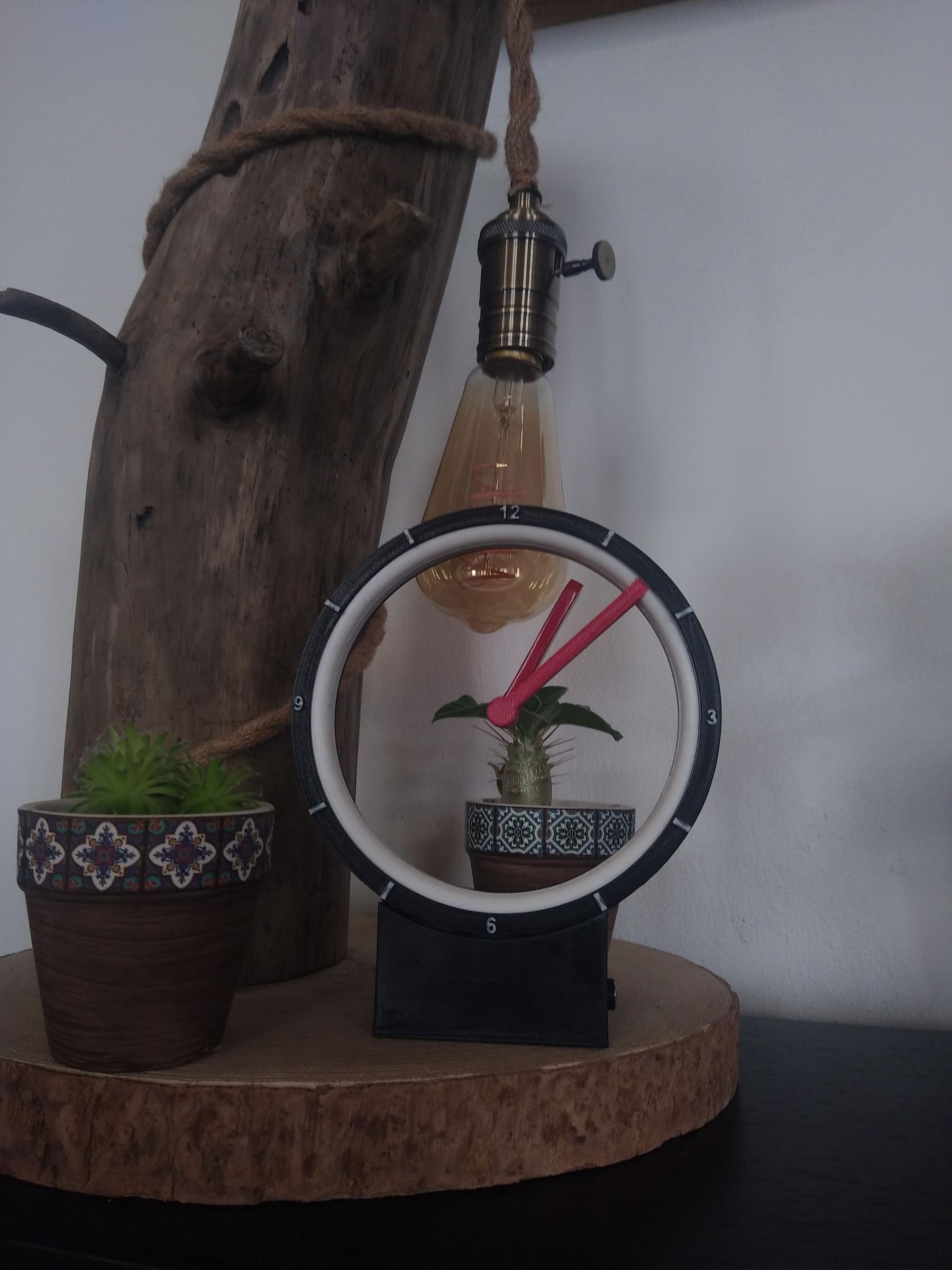 Hollow Clock 4 : 7 Steps (with Pictures) - Instructables