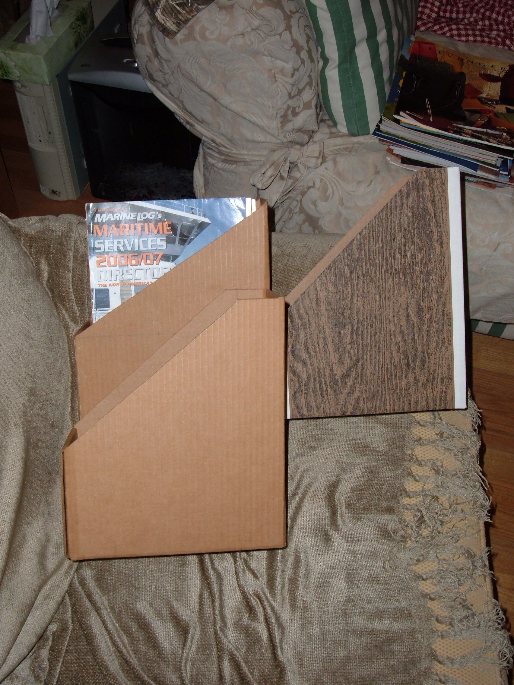 Homemade Cardboard Magazine Box : 8 Steps - Instructables