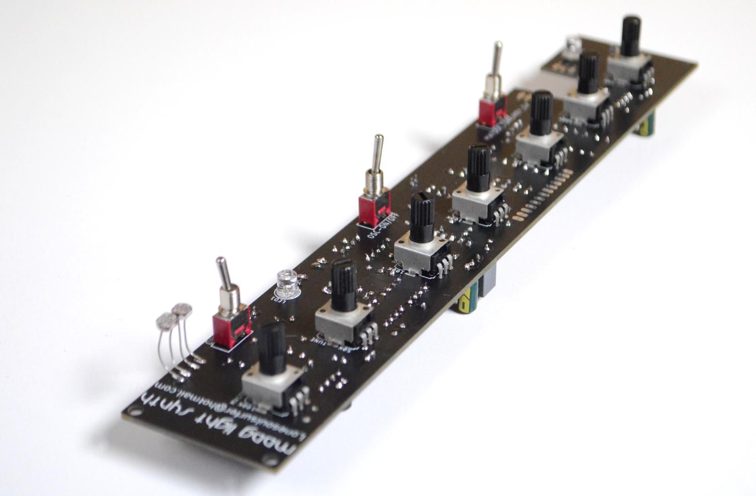Moog Light Synth V3 : 15 Steps (with Pictures) - Instructables