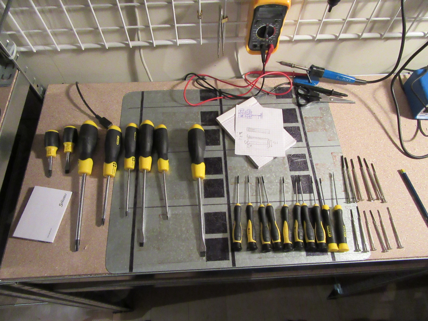 Screwdriver Organizer : 4 Steps (with Pictures) - Instructables