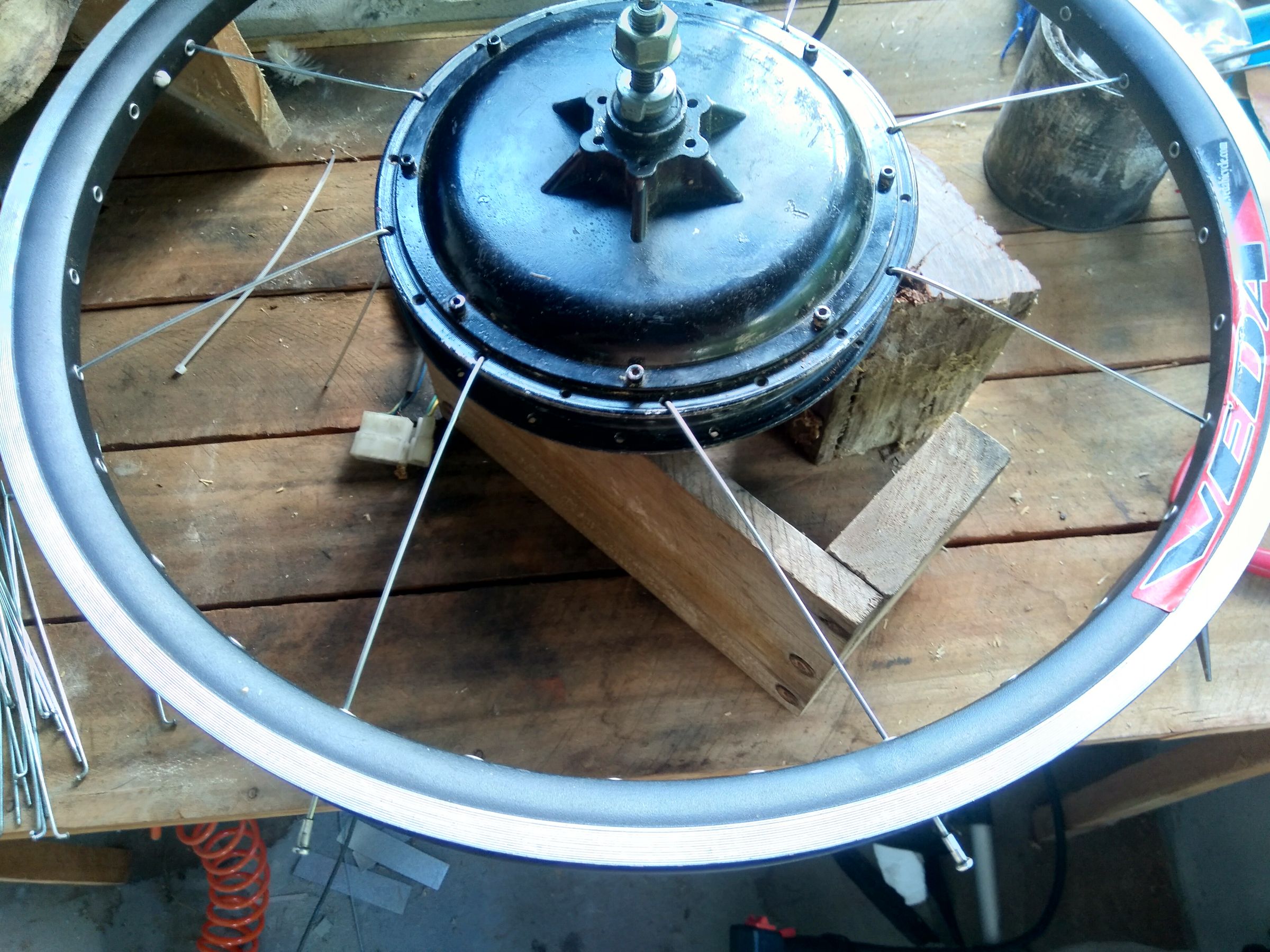 Lacing Bike Wheel : 36 Holes Hub to 32 Holes Rim : 5 Steps - Instructables