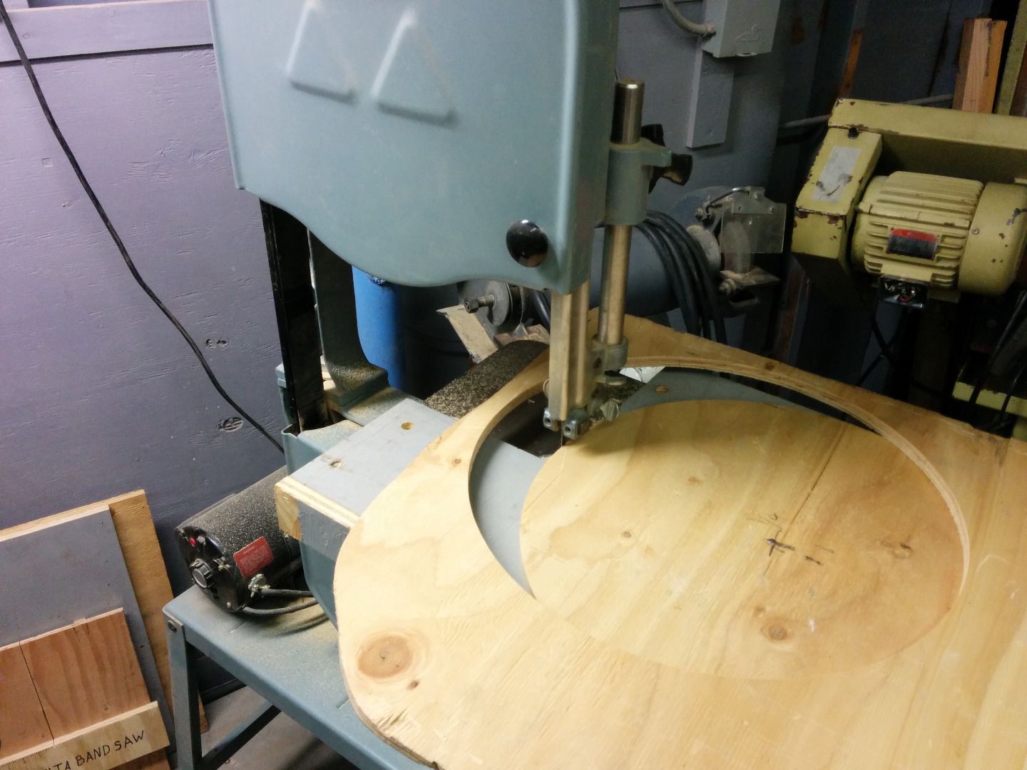 Improved Band Saw Circle Cutting Jig : 13 Steps (with Pictures ...