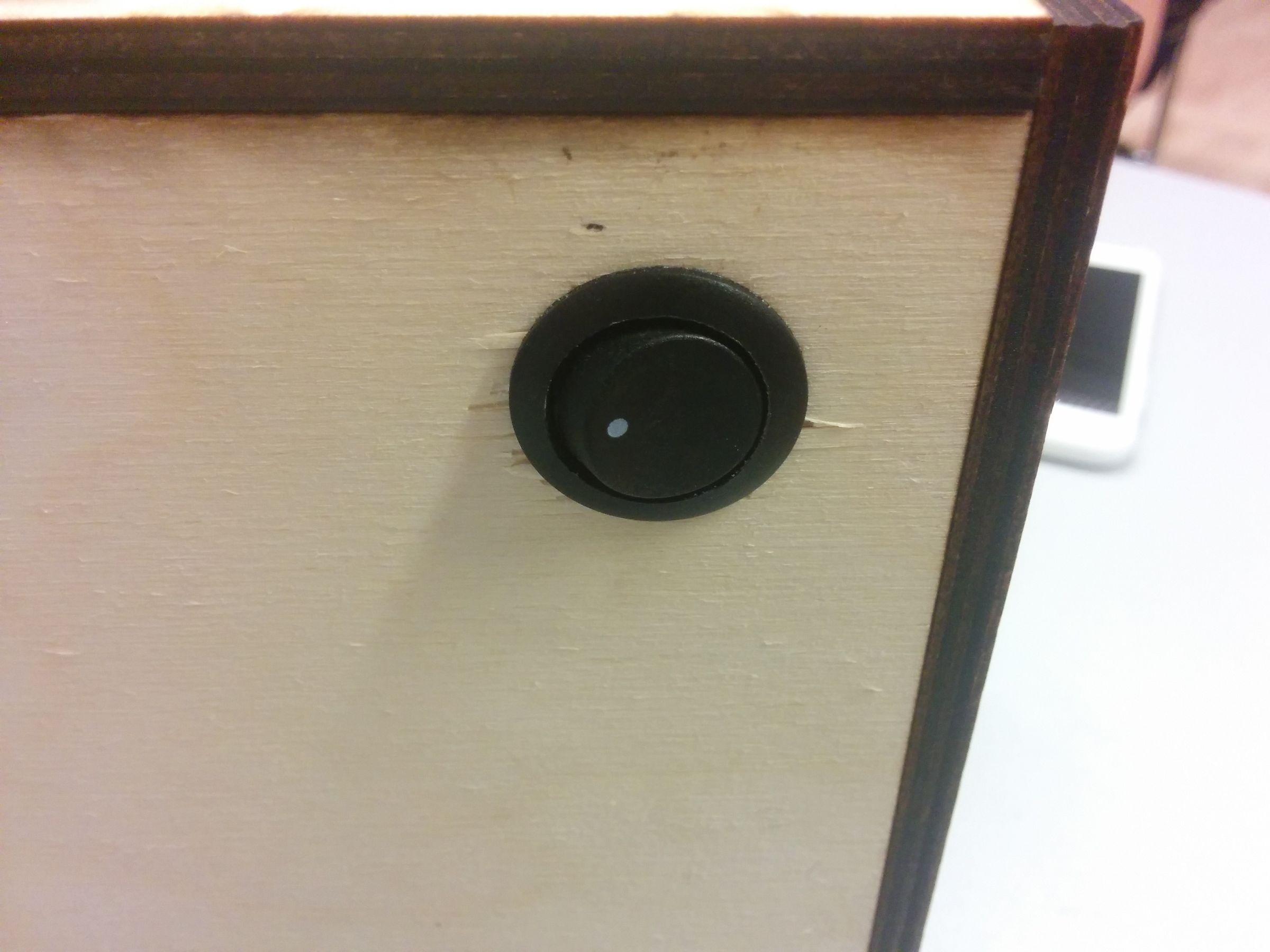 The Phone Charging Speaker Box : 6 Steps (with Pictures) - Instructables