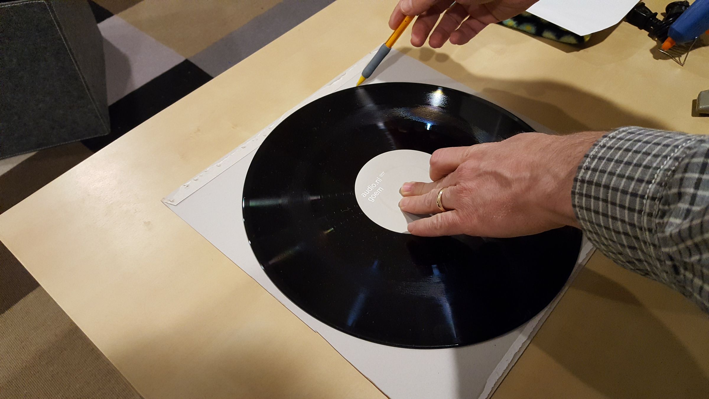Slipmat for Record Player : 7 Steps (with Pictures) - Instructables