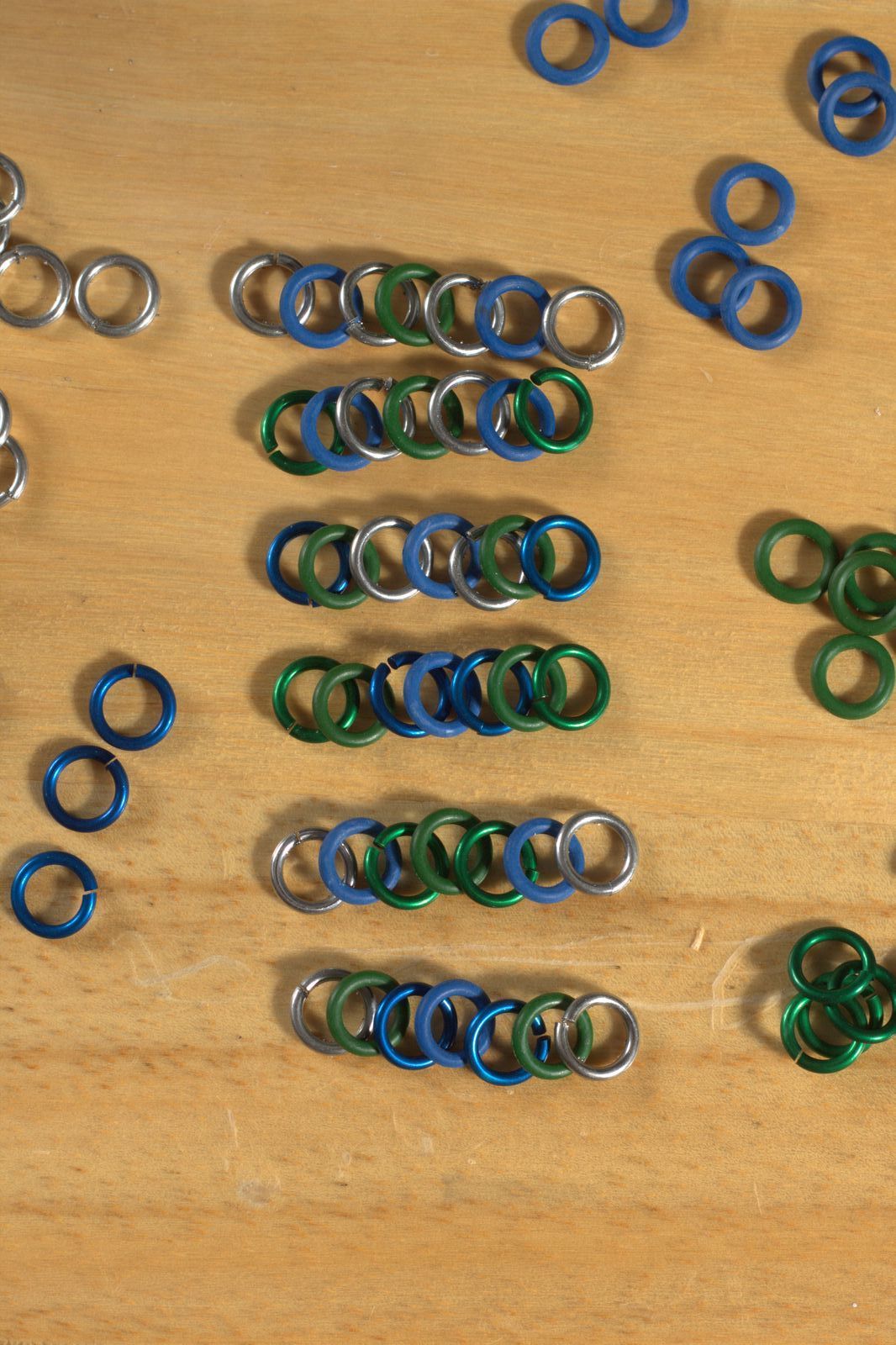 Stretch Chainmail Bracelet : 10 Steps (with Pictures) - Instructables