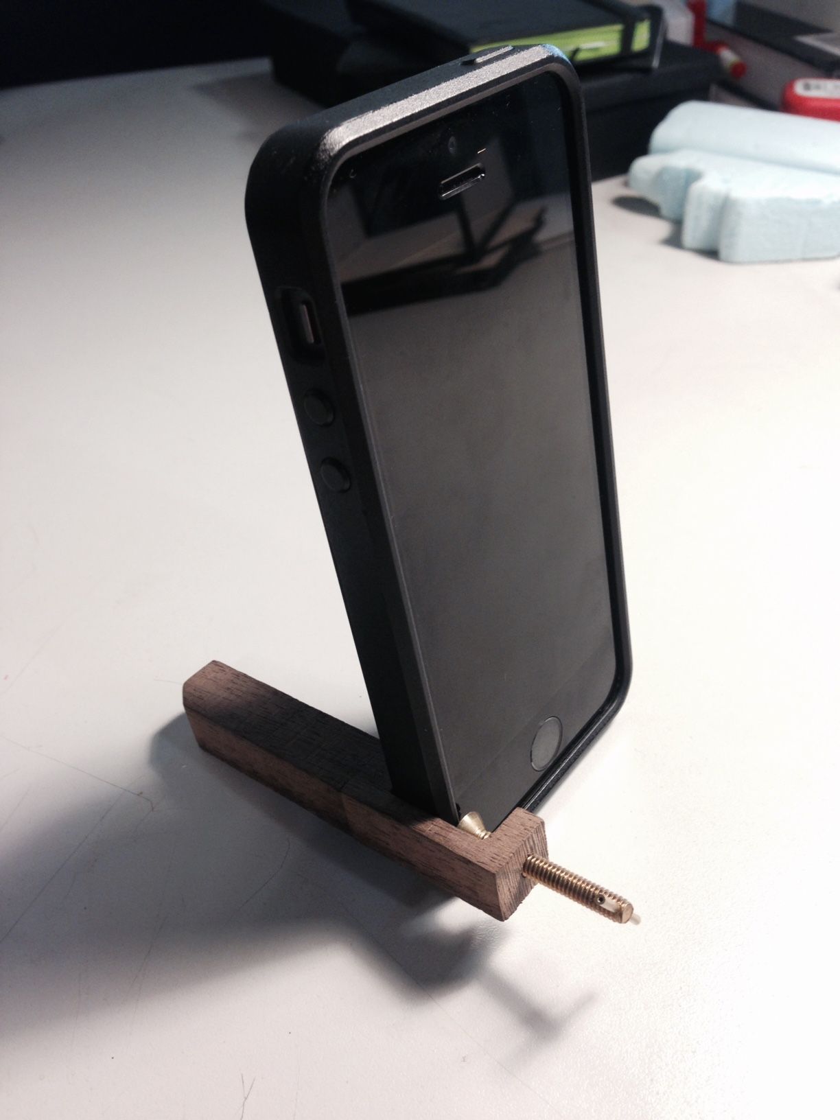 C-Clamp IPhone Stand : 10 Steps (with Pictures) - Instructables