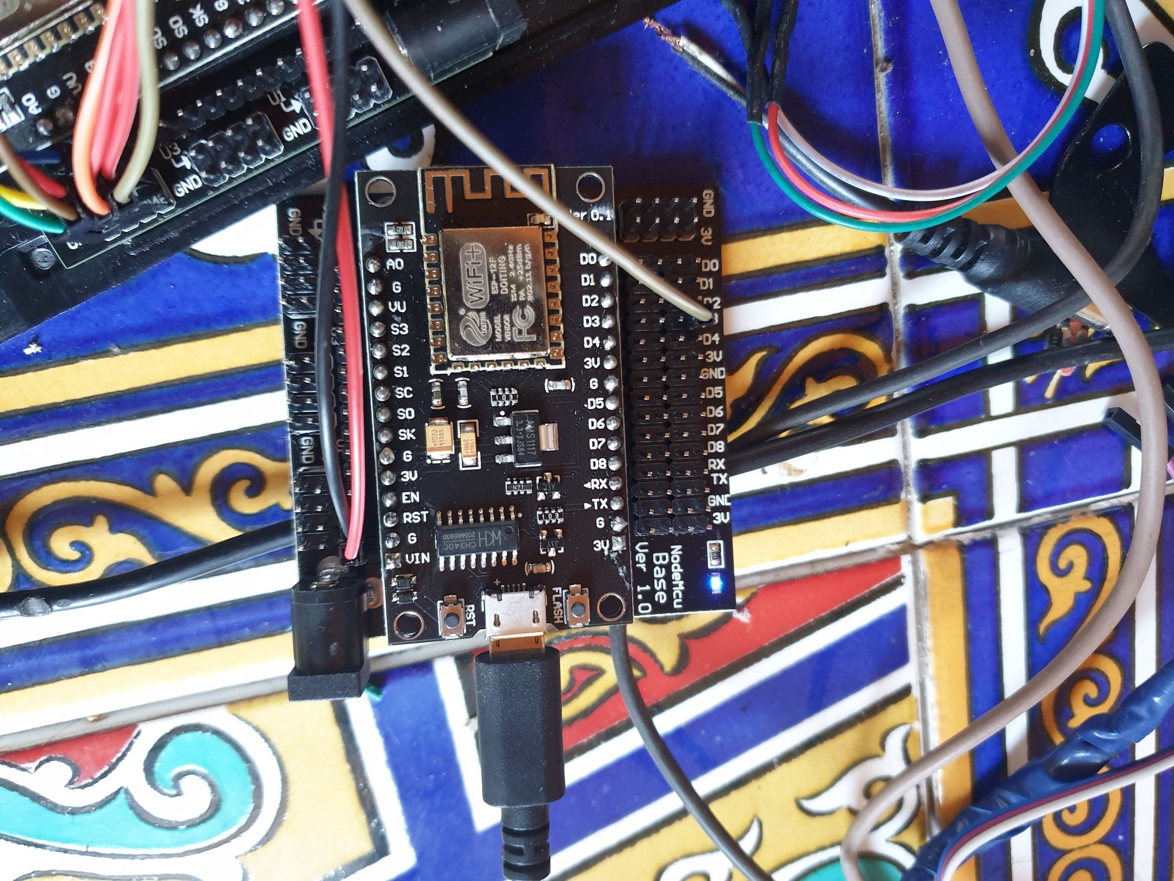 Using an ESP8266 to Control Mains Sockets Using 433mhz Transmitter and ...