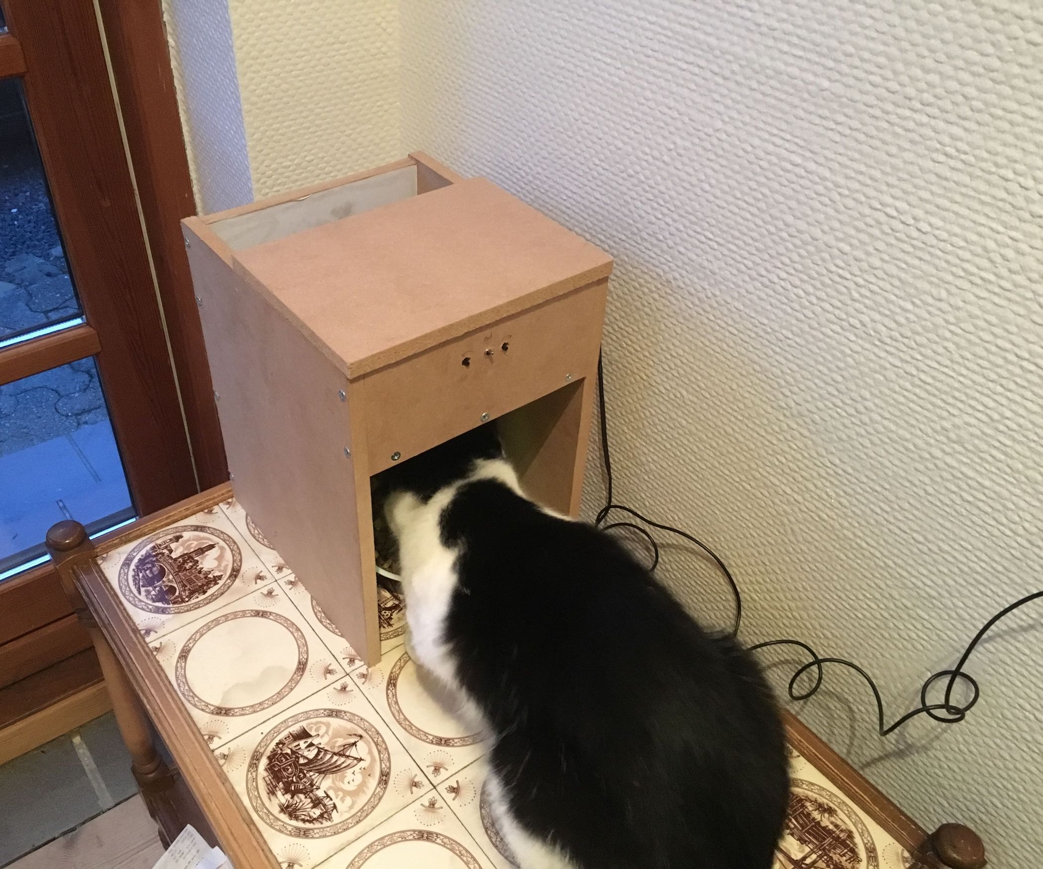 Automatic Pet/Cat Feeder : 5 Steps (with Pictures) - Instructables
