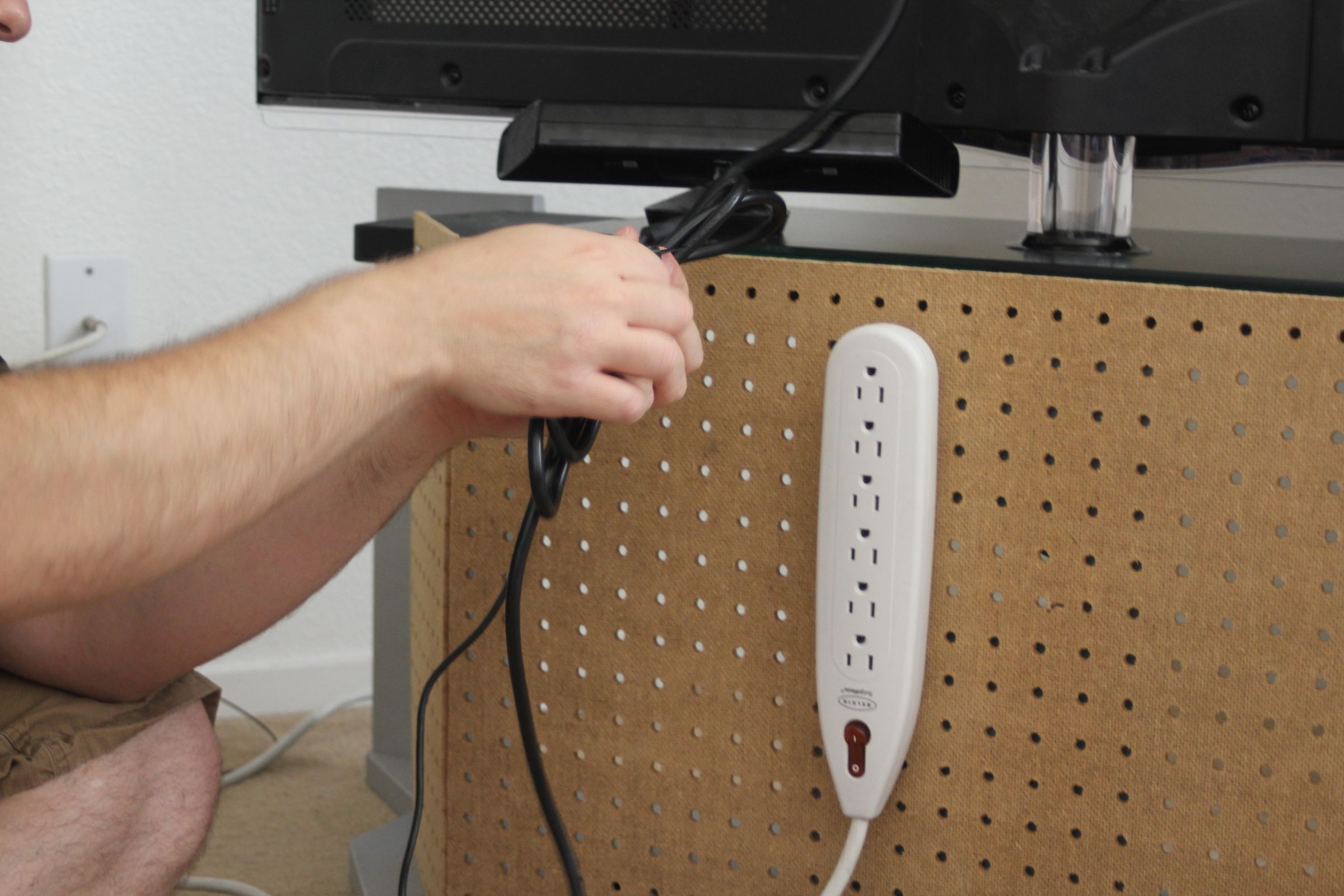 Cable Management (Home Theater, TV Computer Xbox Organization) : 8 ...