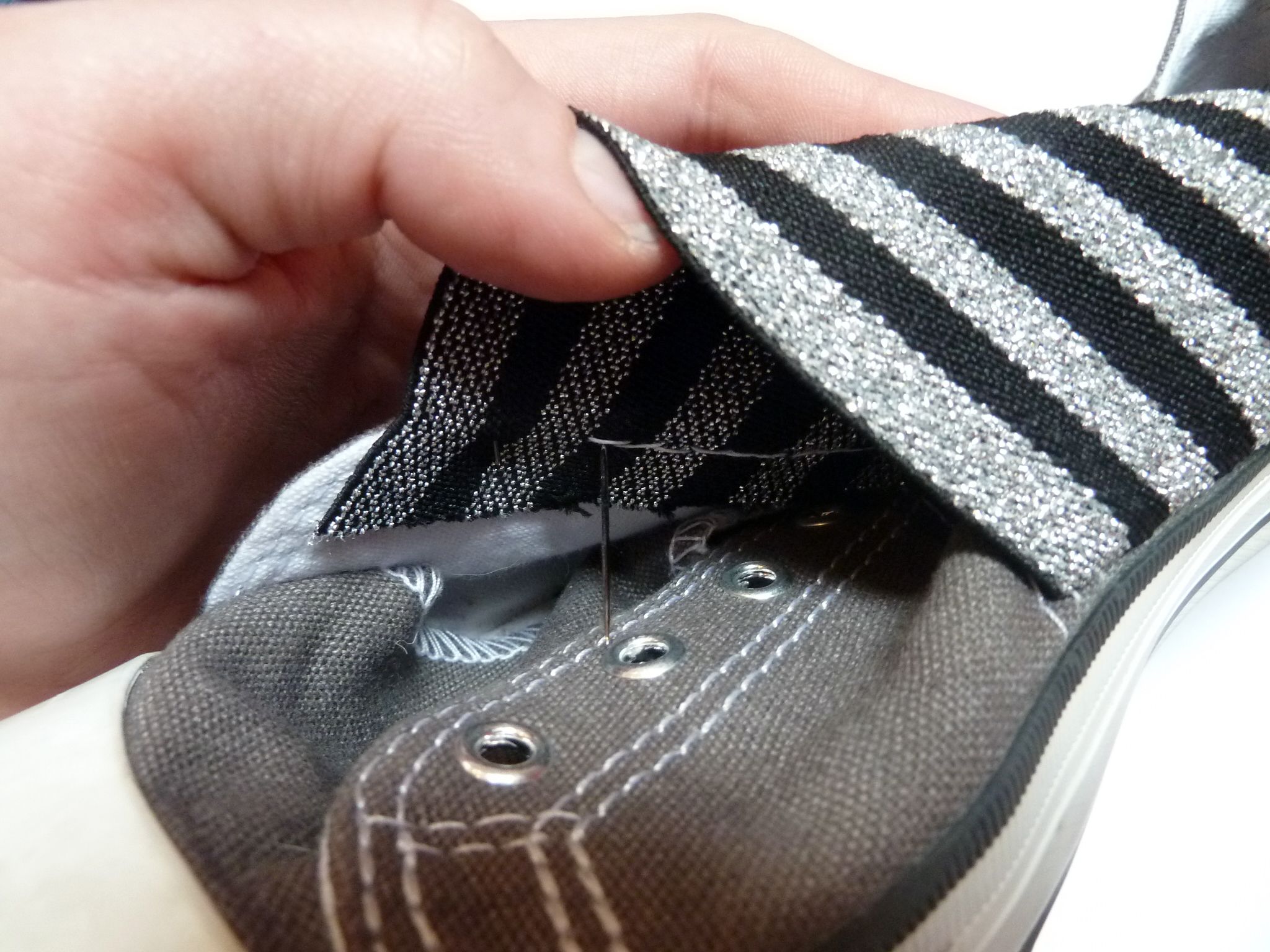 Elastic Shoes : 5 Steps (with Pictures) - Instructables