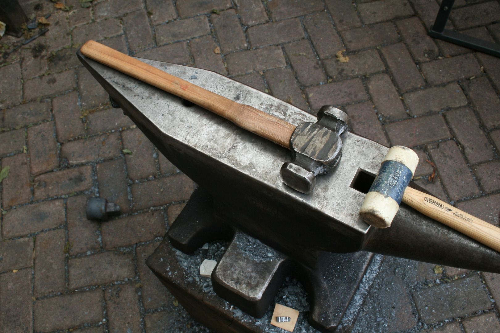 Replacing a Handle on a (forging) Hammer : 7 Steps (with Pictures ...