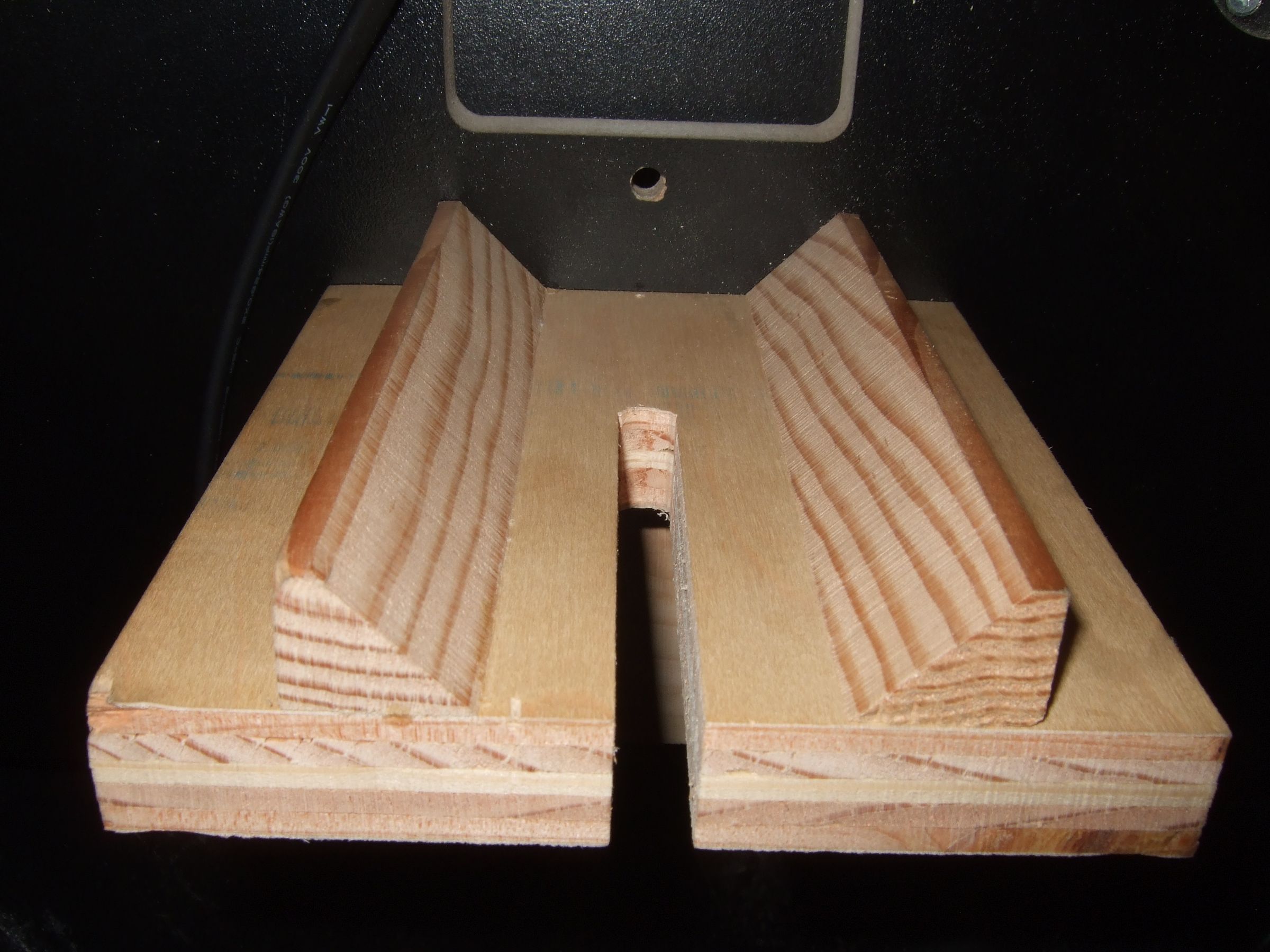 Garbage Can Dremel Router Table Table : 8 Steps (with Pictures ...