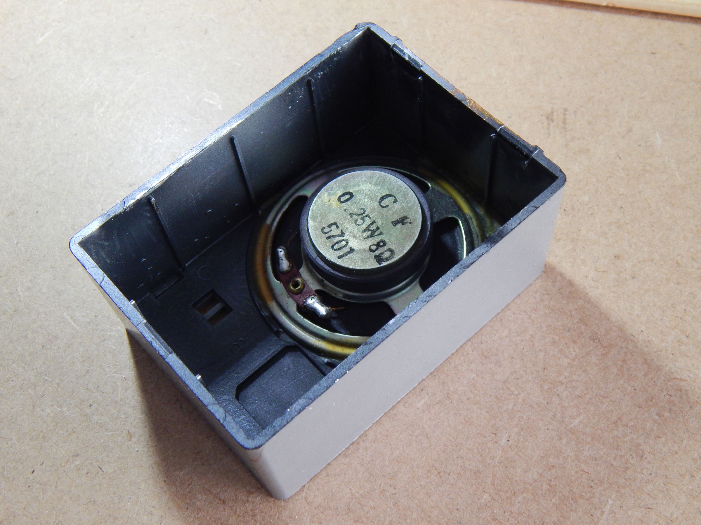 Voicetron - Voice Recording Toy : 40 Steps (with Pictures) - Instructables