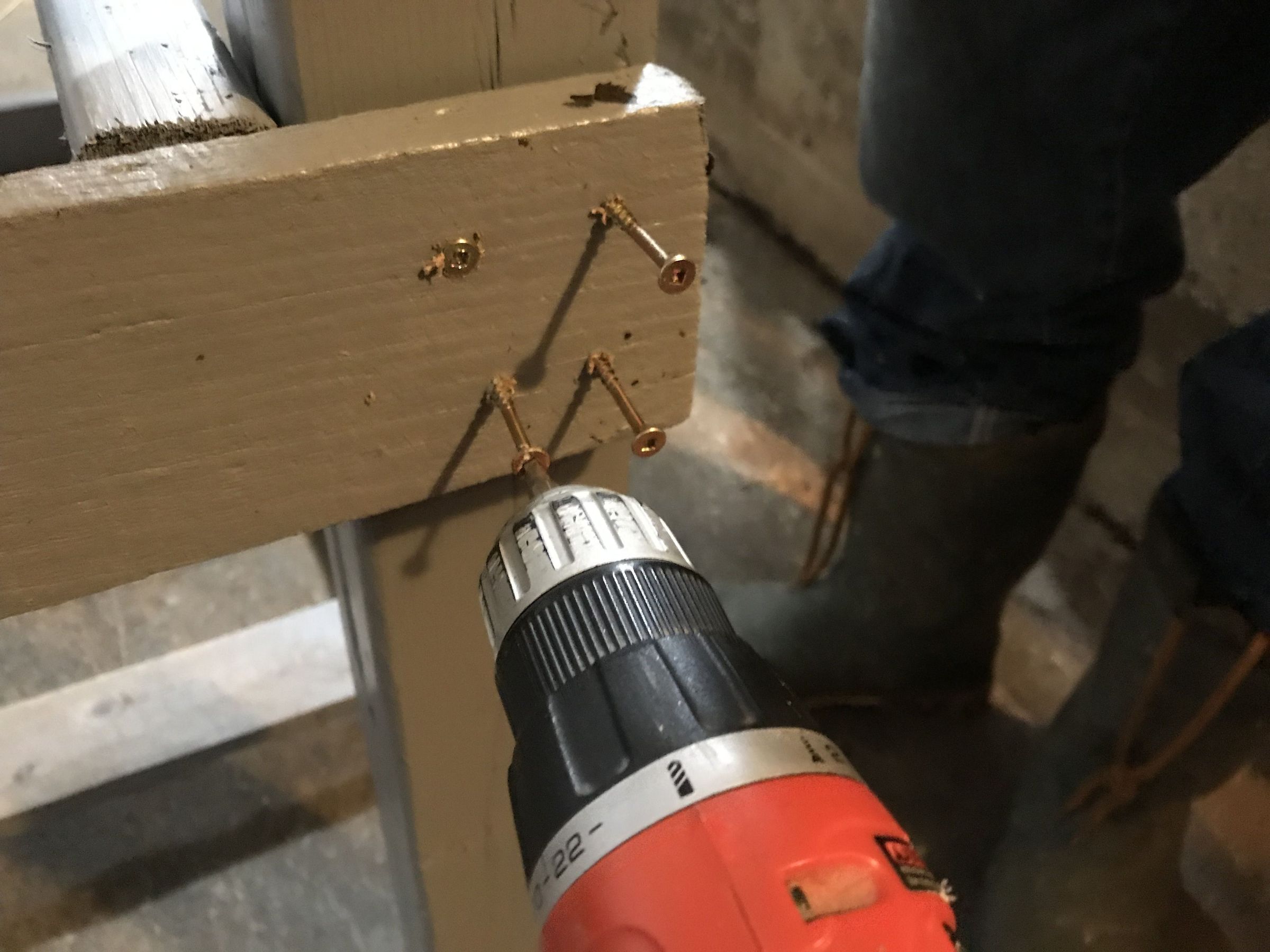 Building a Workbench Out of Pallets : 5 Steps (with Pictures) - Instructables