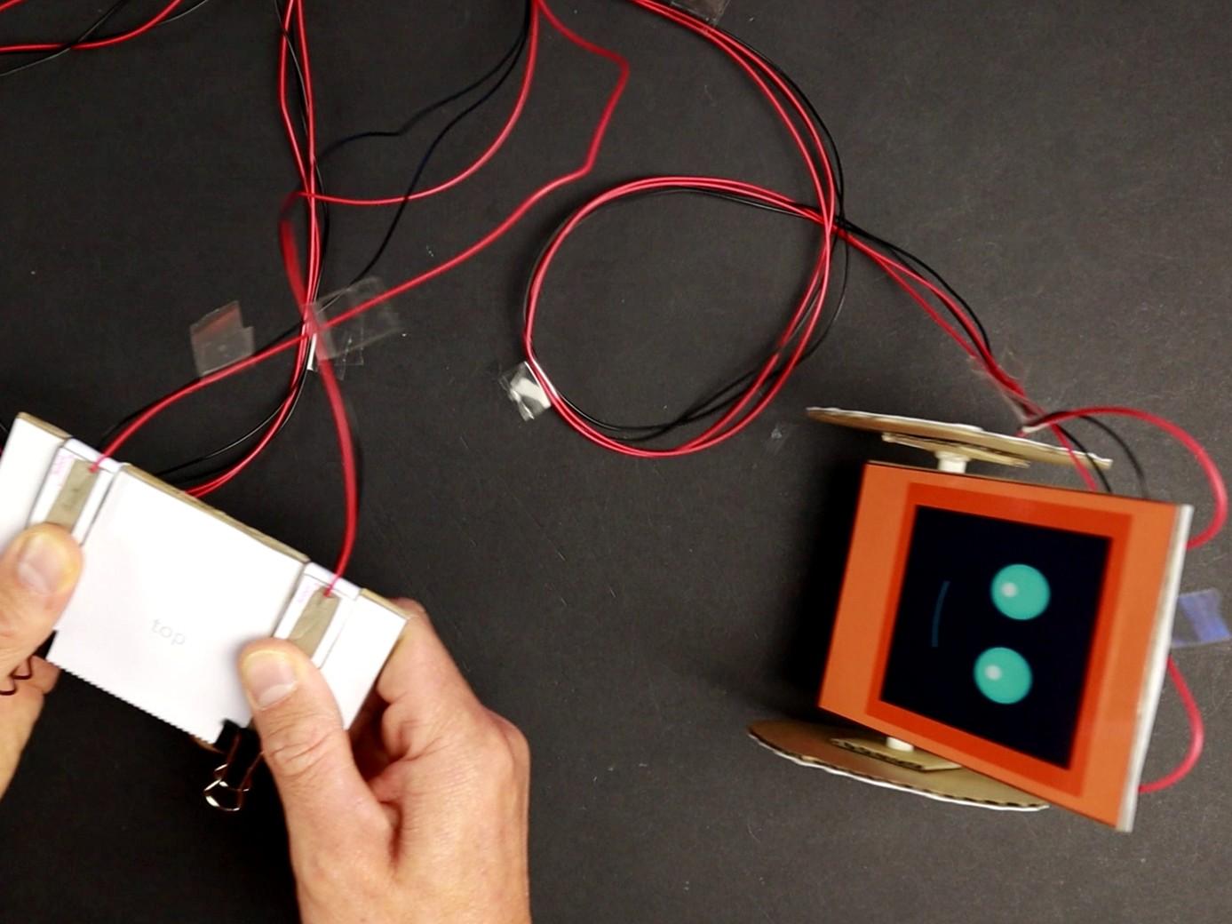 DIY Robotics Plattform Using a Smartphone and Paper Circuits : 11 Steps ...