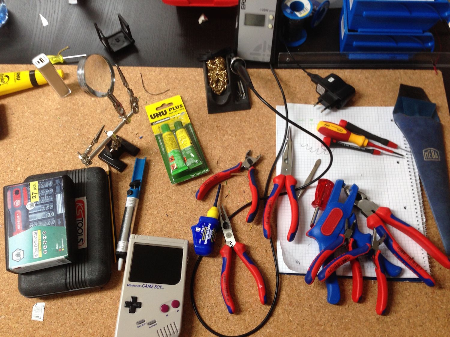RaspiBoy, Raspberry Pi Gameboy, SuperPiBoy: a RaspberryPi Inside a Gameboy : 9 Steps - Instructables