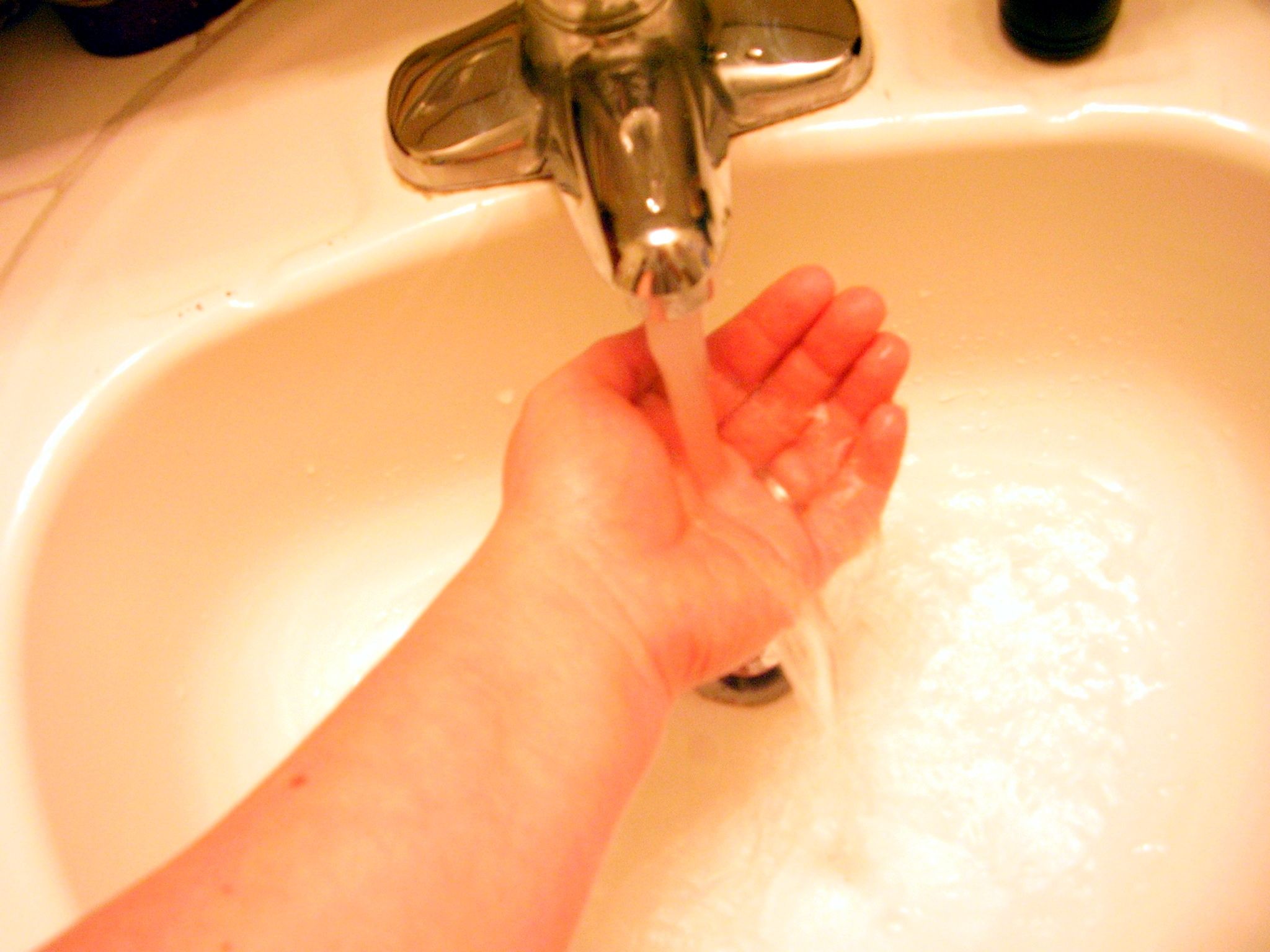 Wash Your Face... With Oil!??!? : 6 Steps - Instructables