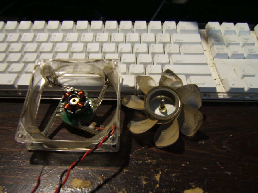 How to Take Apart a Case Fan : 4 Steps - Instructables