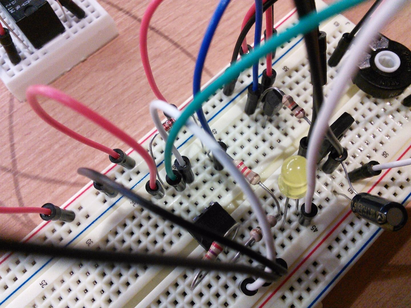 Short Circuit Protection for (almost) Any Power Supply : 7 Steps (with ...