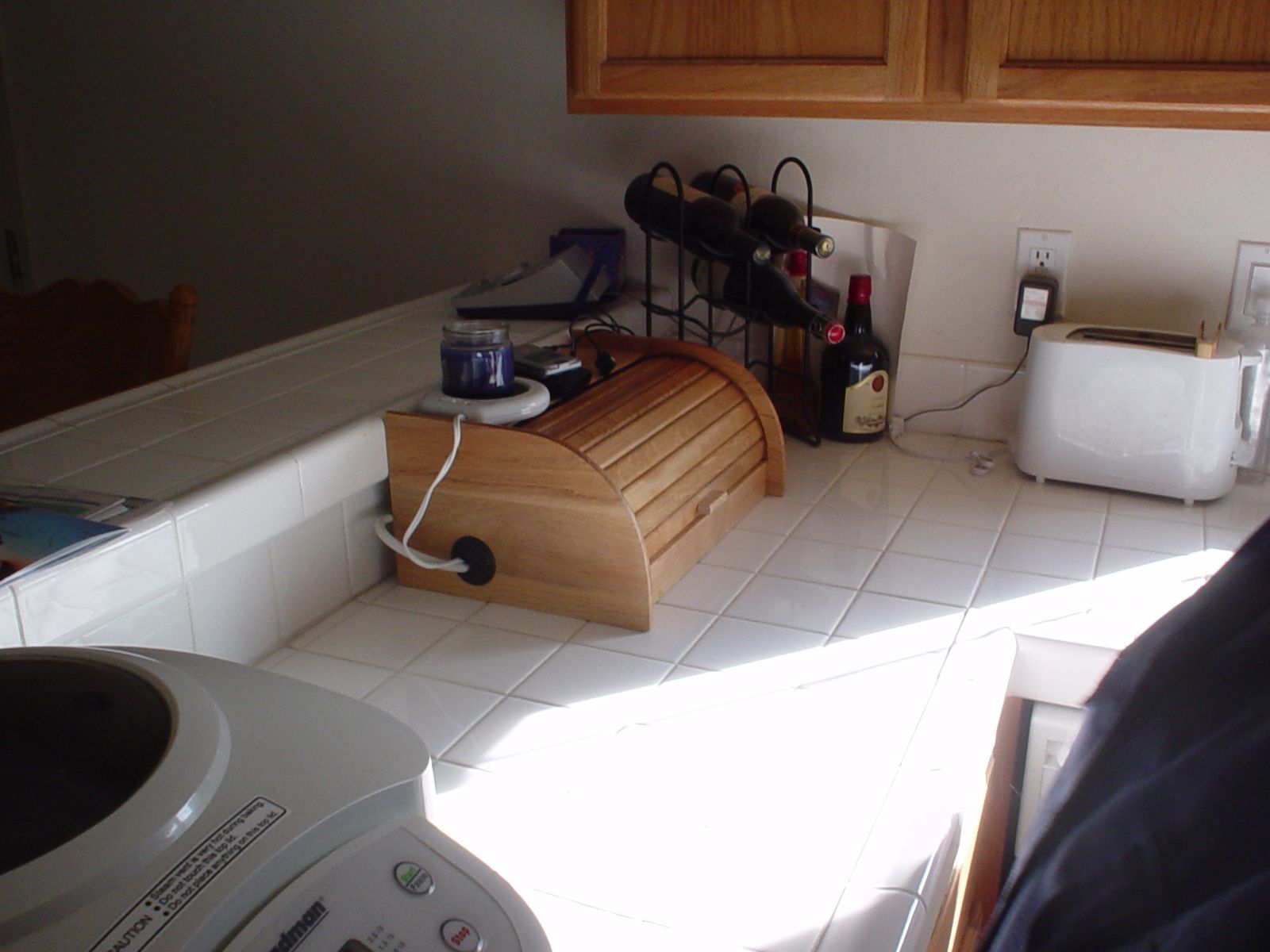 Charging Station Breadbox : 5 Steps - Instructables