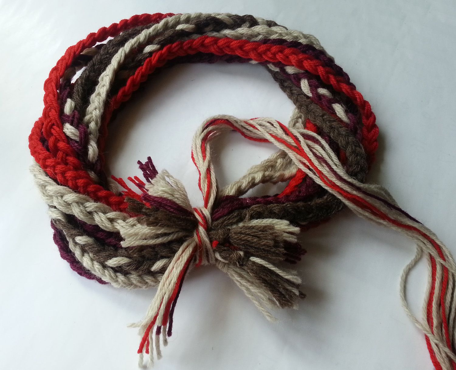 DIY Easy Braided Yarn Cowl : 6 Steps (with Pictures) - Instructables