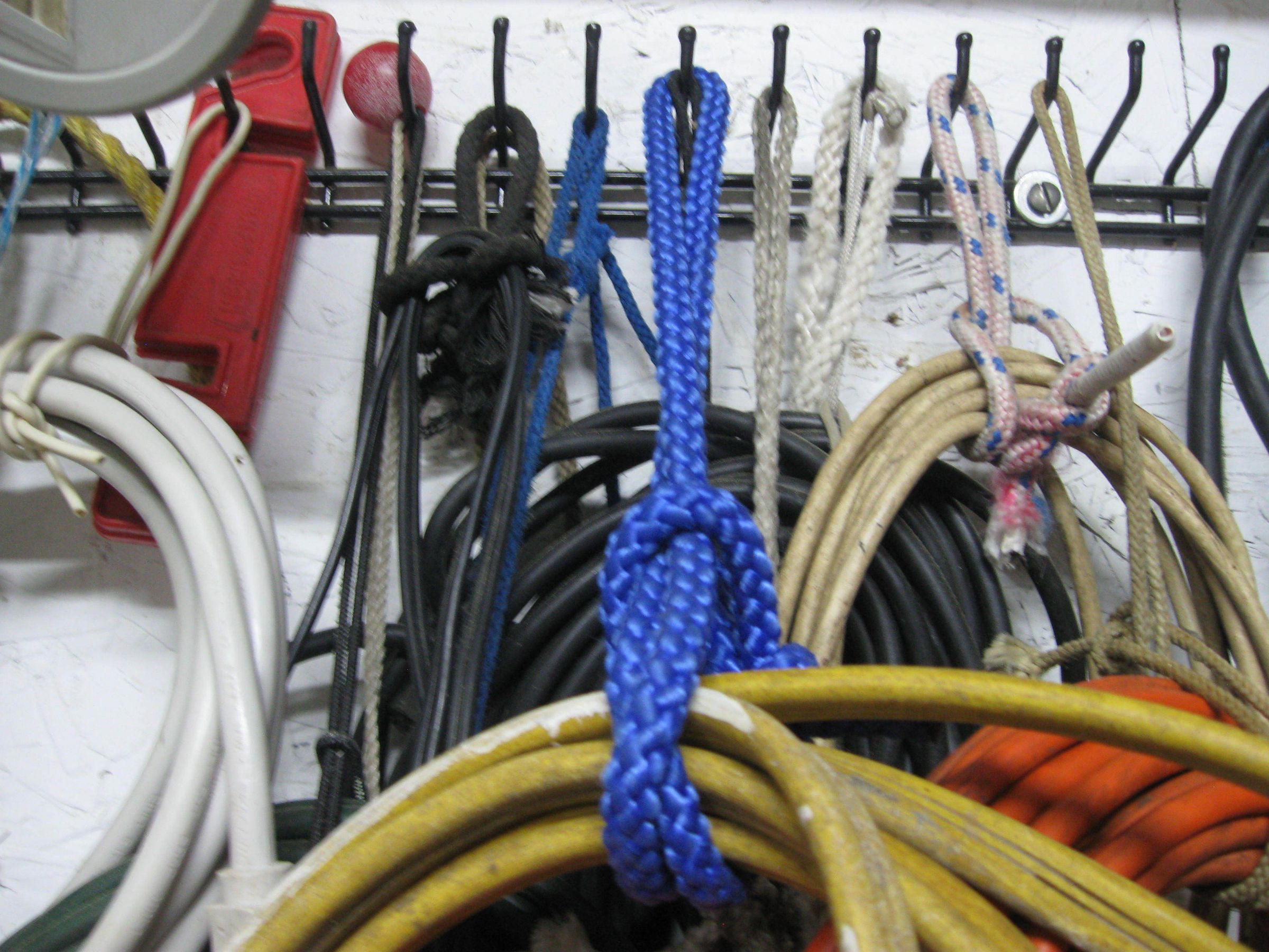 Extension Cord Storage Loops : 6 Steps - Instructables