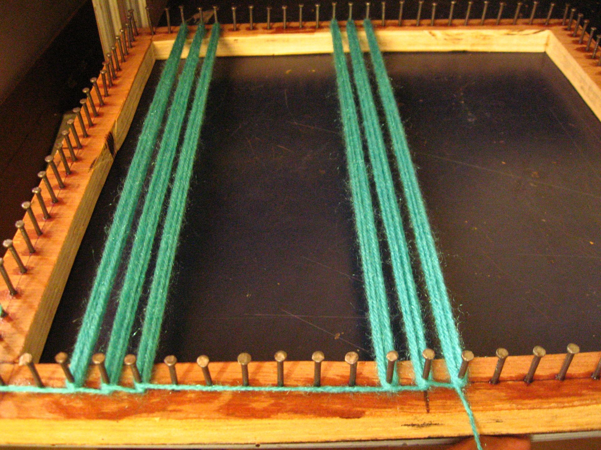 How to Weave a Small Table Mat With Home Made Loom : 13 Steps (with ...