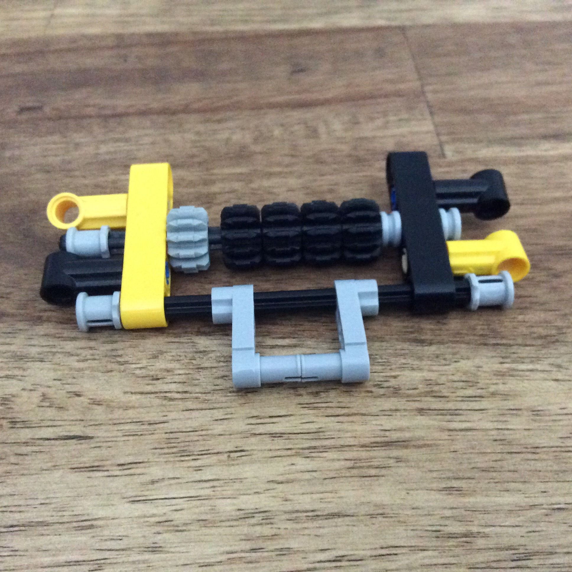 How to Make an Easy Customisable Lego Transmission Part 1 : 4 Steps ...