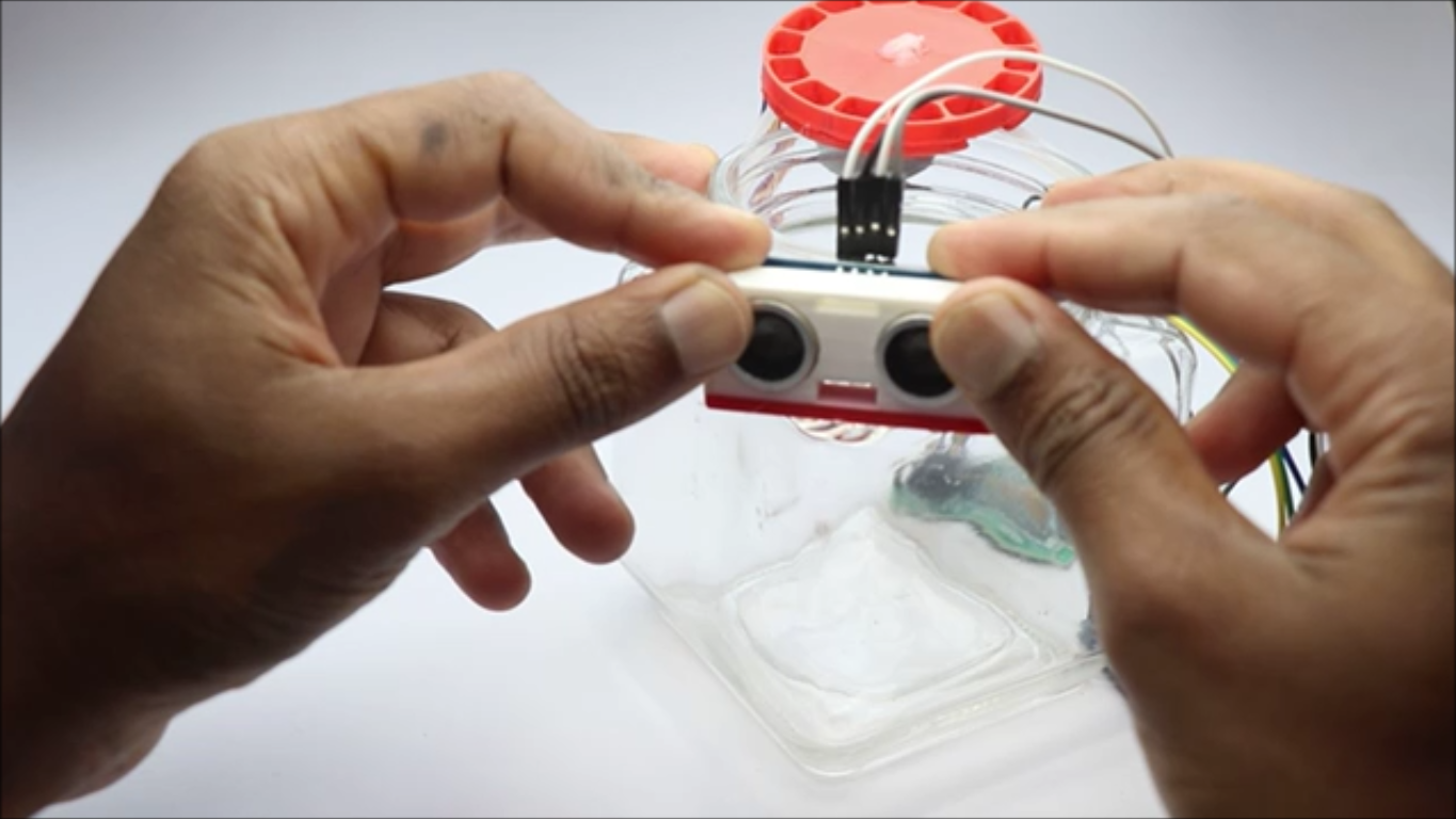 How to Make Arduino Powered Fish Feeder : 6 Steps (with Pictures ...