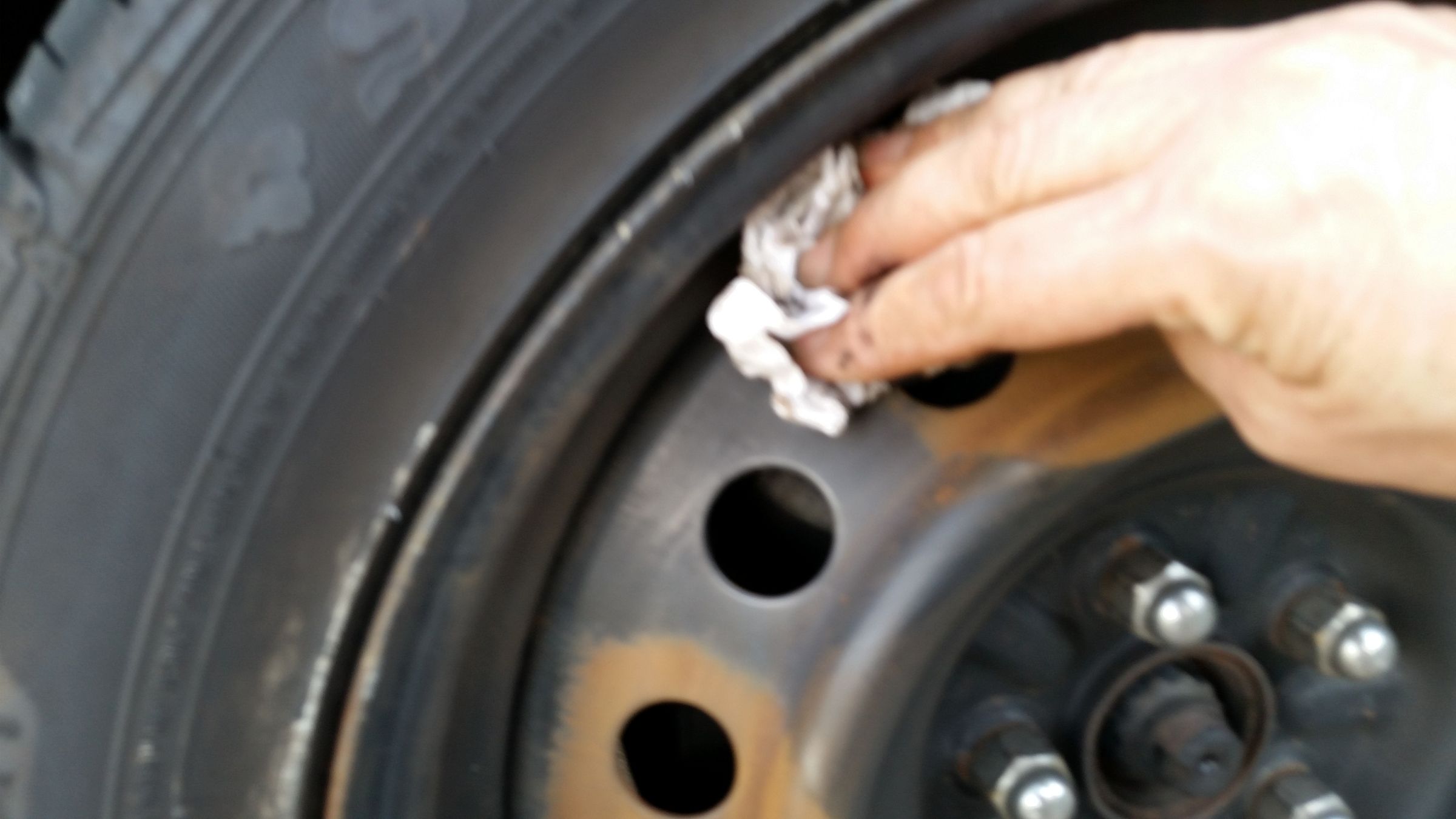 Paint Your Rusty Car Wheels - the Easy Way! : 6 Steps - Instructables