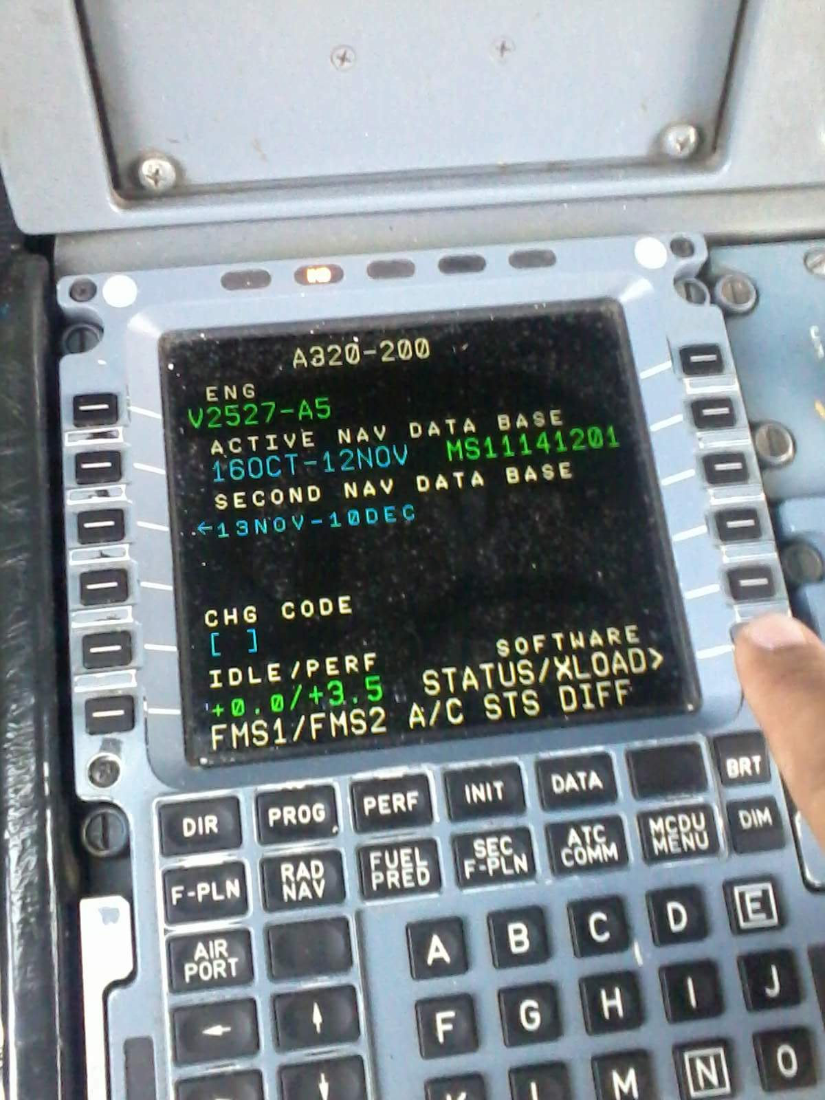 A320 NAV Database Update : 4 Steps (with Pictures) - Instructables