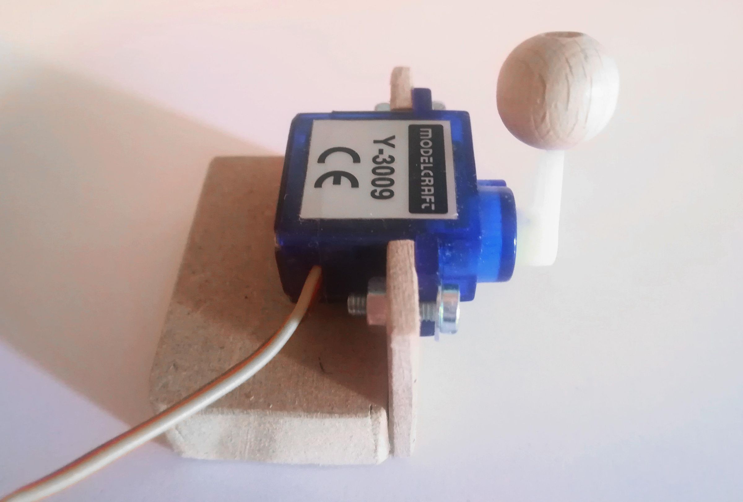 Useless Box With an Attitude : 8 Steps (with Pictures) - Instructables