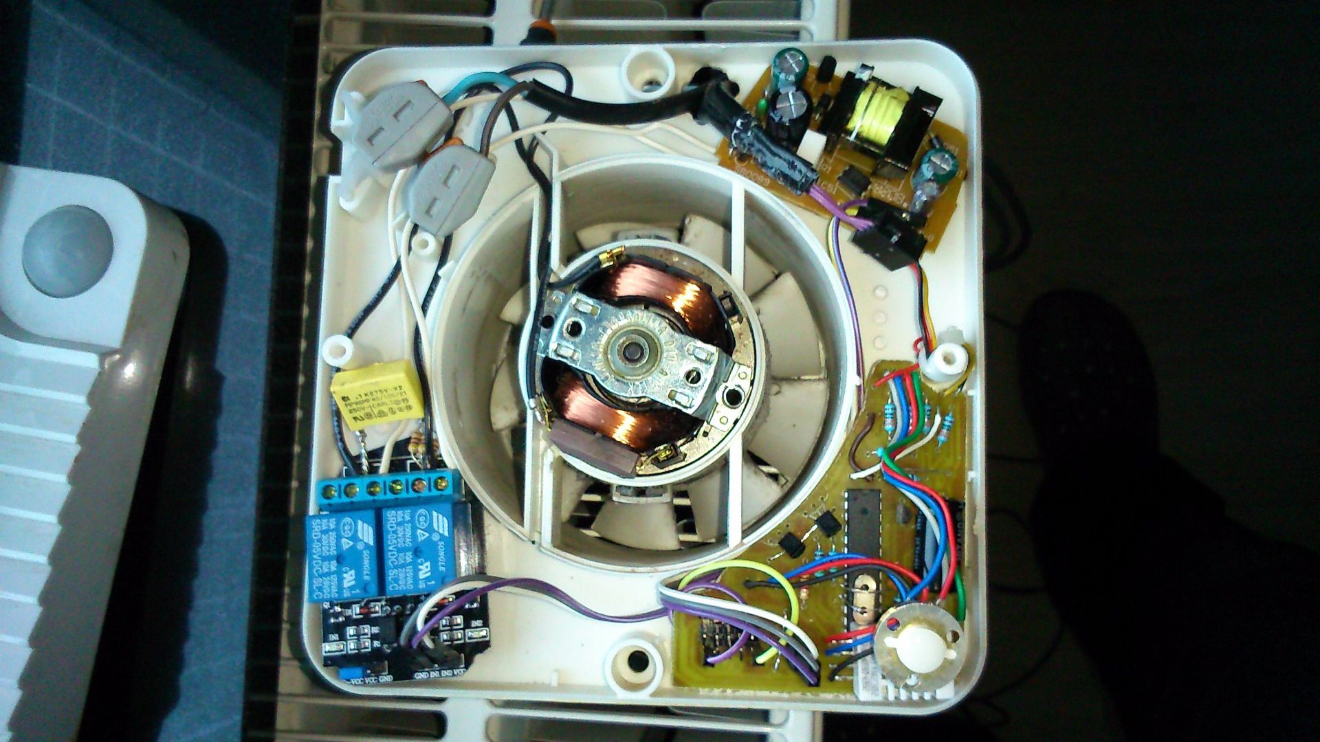 Transform Basic Bathroom Fan to Advanced : 14 Steps (with Pictures ...