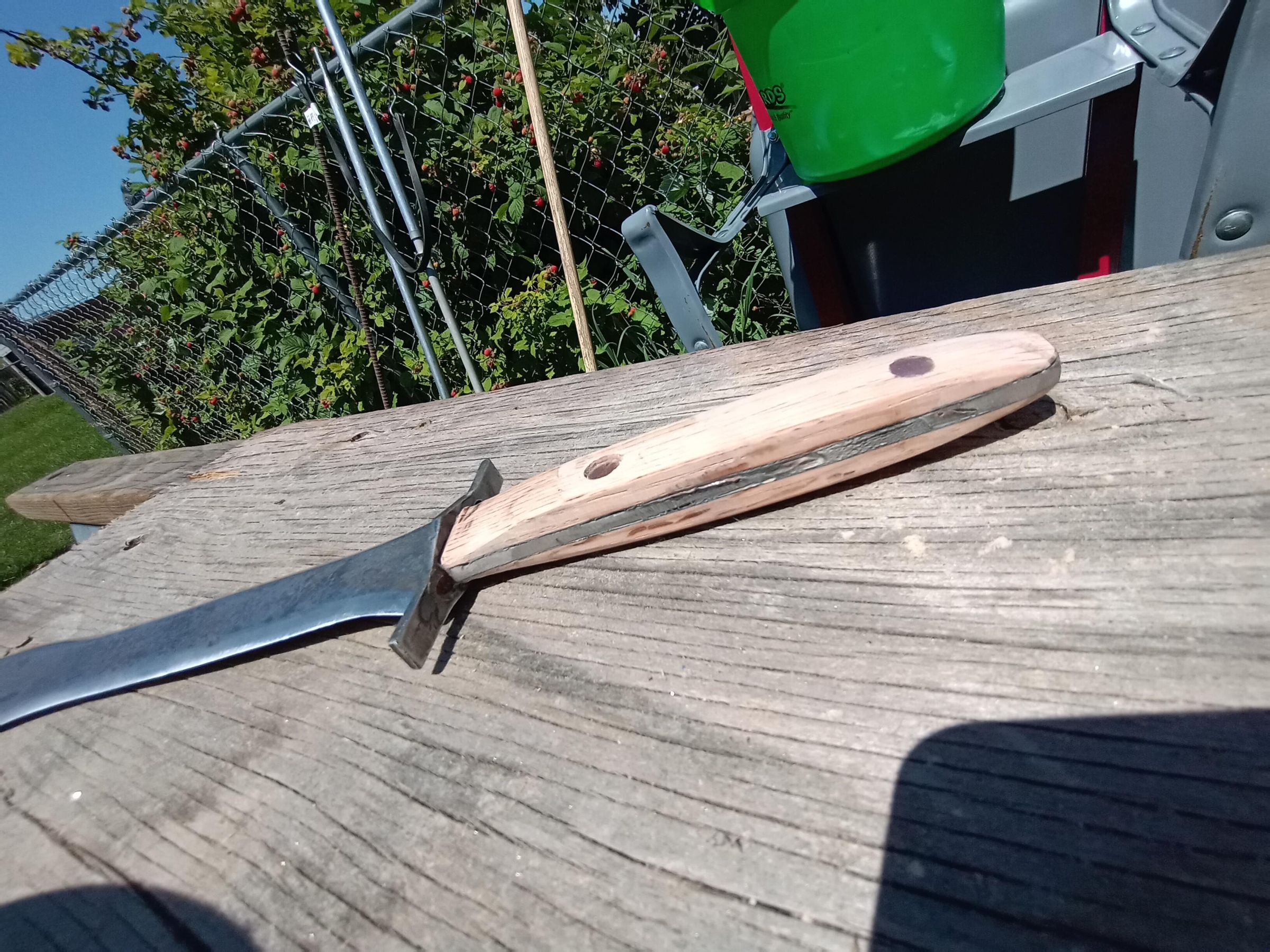 Hammered Steel Leaf-Bladed Knife : 10 Steps (with Pictures) - Instructables