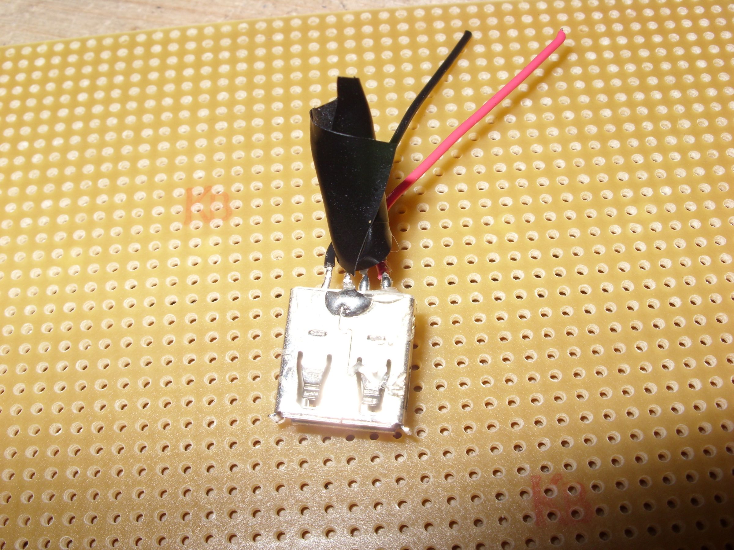 Mini Portable Ipod Charger : 9 Steps - Instructables